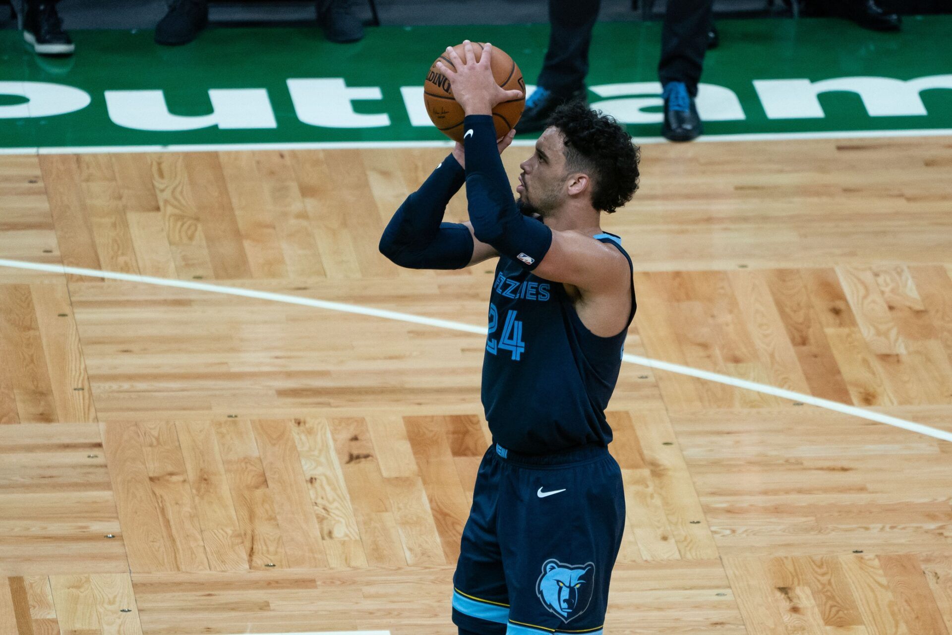 Dillon Brooks Fantasy Outlook: Should You Draft the Phoenix Suns Small ...