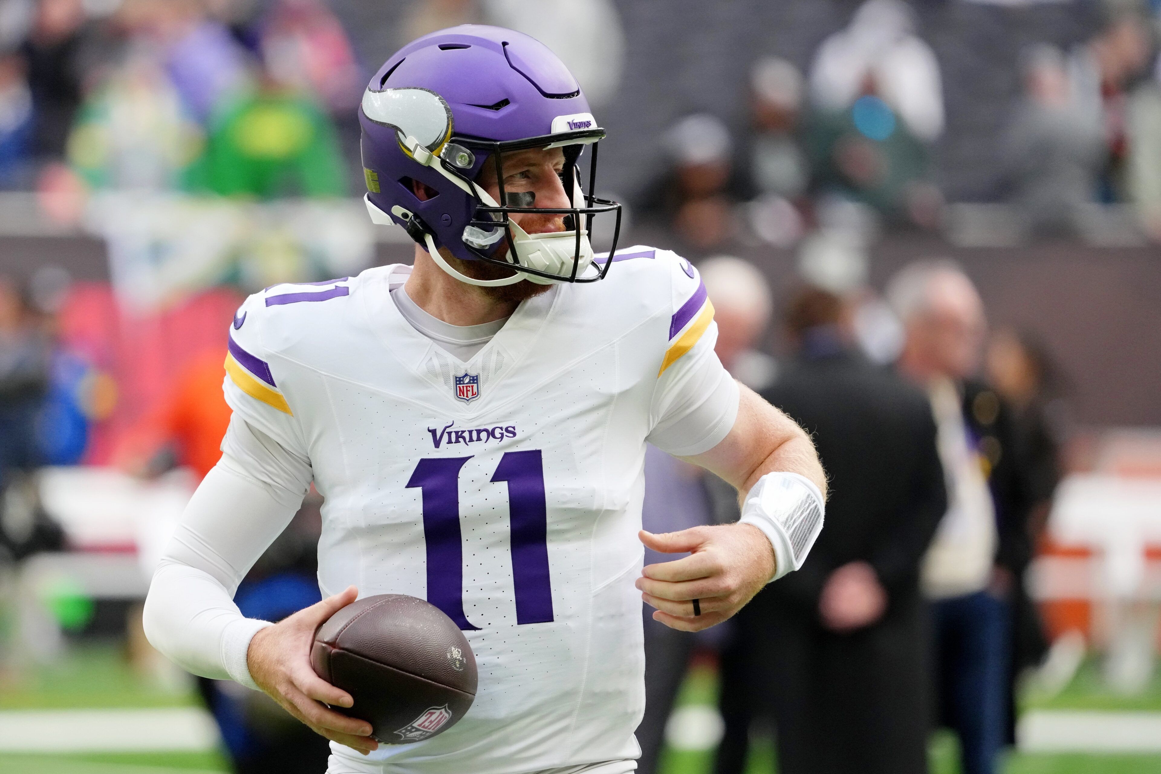 Why Did the Eagles Trade Carson Wentz? A Look at the Vikings QB’s ...