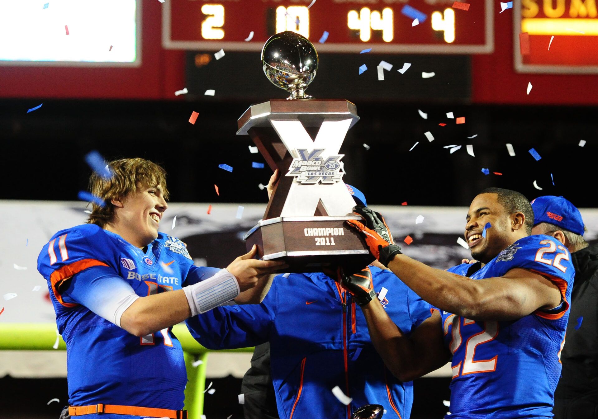 Prayers Stream In for Doug Martin As Viral Boise State Moment ...