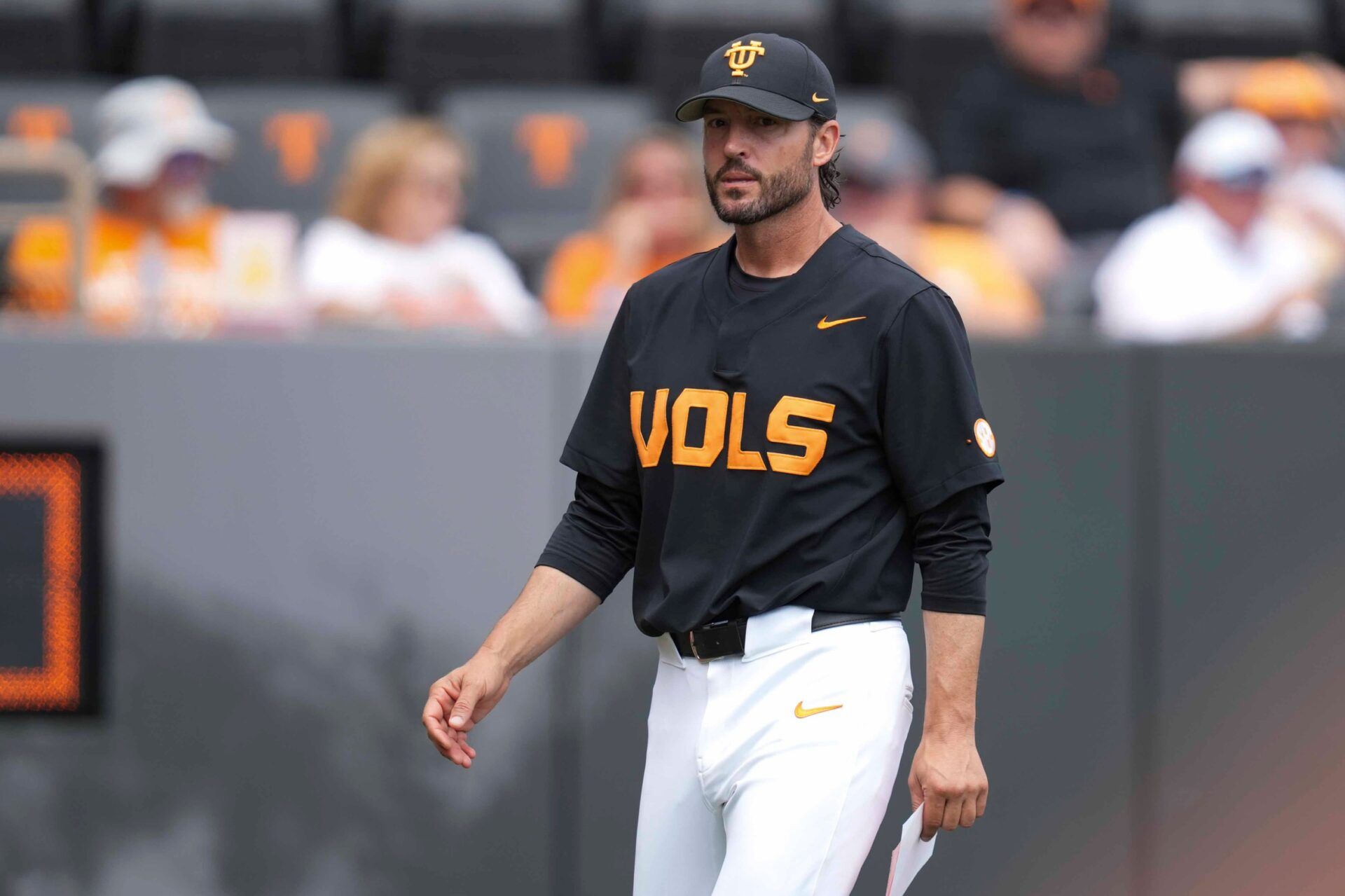 Tennessee AD Sets Record Straight as Murmurs of Tony Vitello’s ...