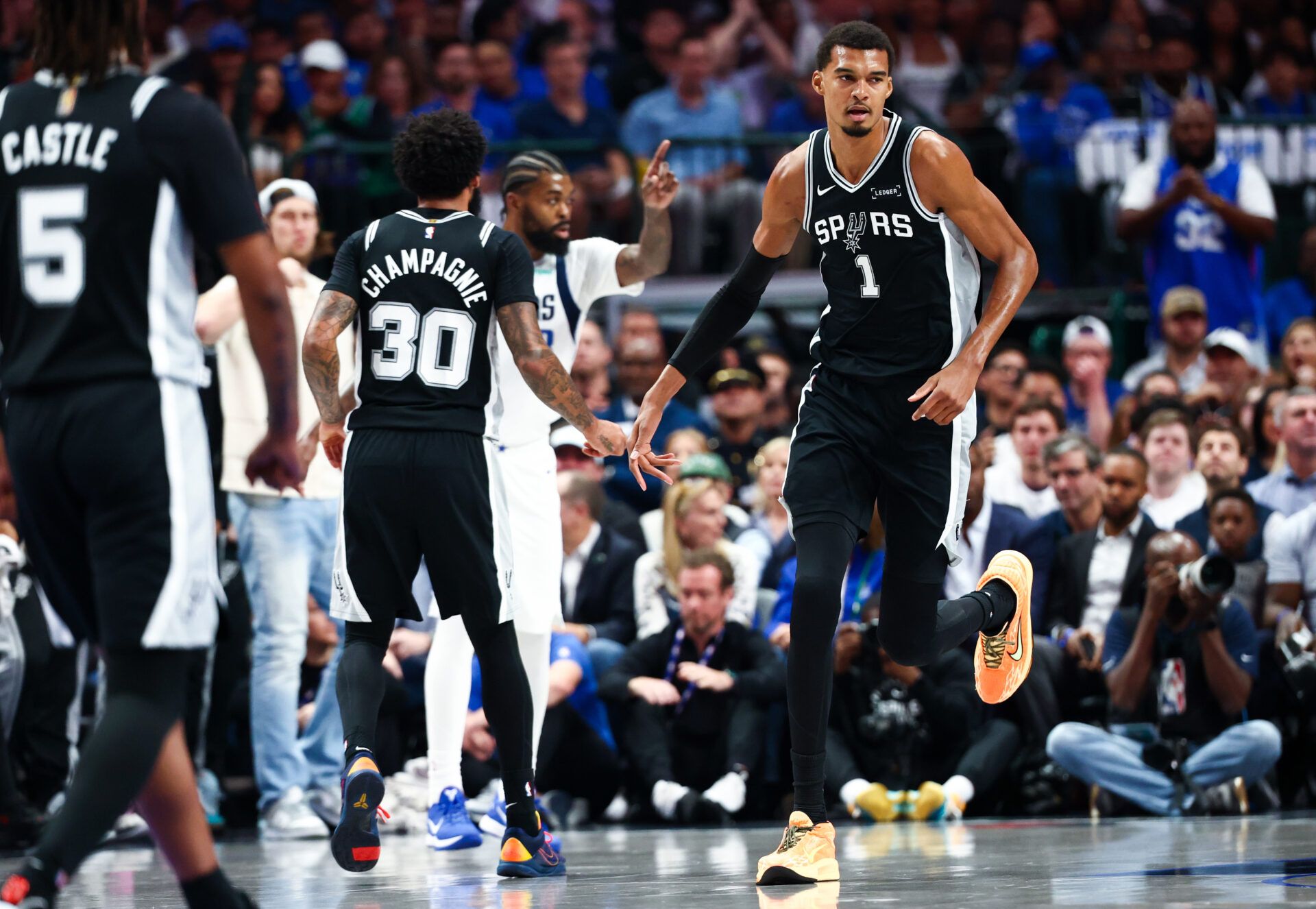 'It's Wemby's League,' 'AREA 51 HAS ARRIVED' -- NBA World Reacts to Victor Wembanyama Dominating ...