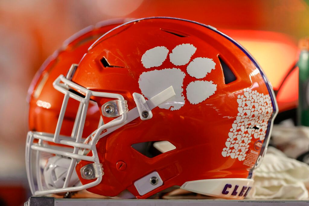 TJ Parker NFL Draft Profile: Week 13 Scouting Report for the Clemson EDGE