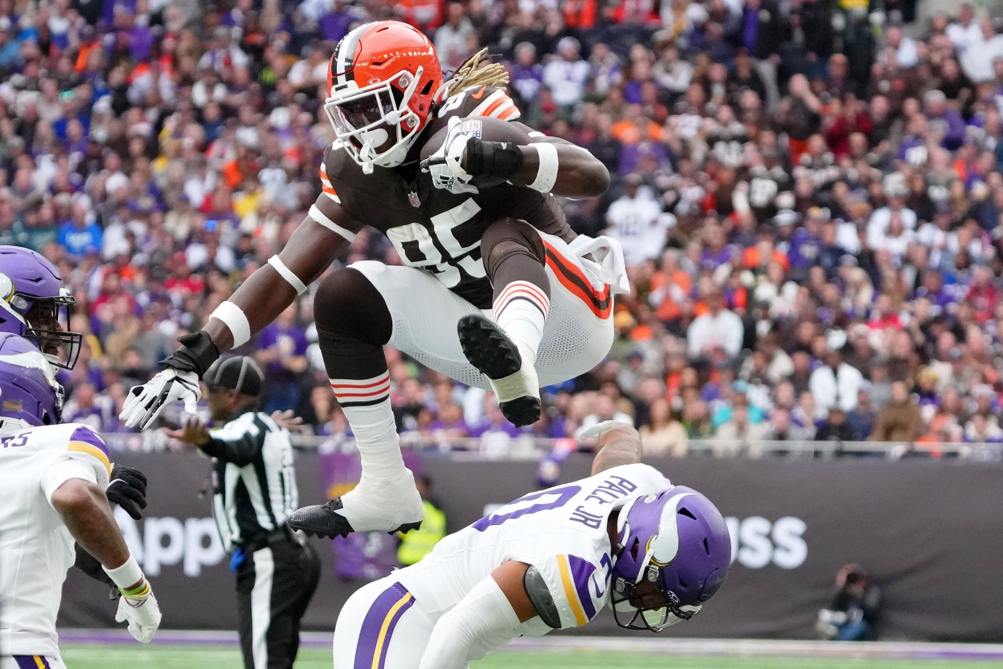 Will David Njoku Play in Week 8? Latest on Browns TE’s Injury Situation
