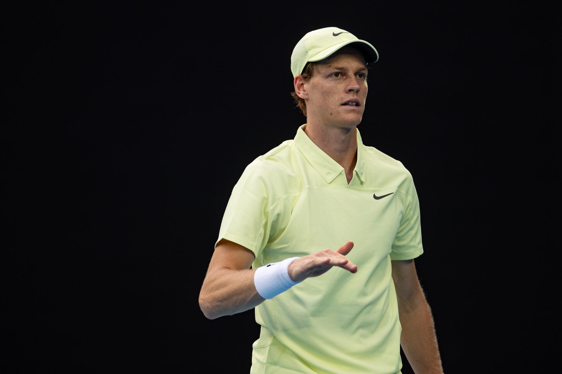 Jannik Sinner Involved in Rare Argument With Umpire Fergus Murphy, Days ...