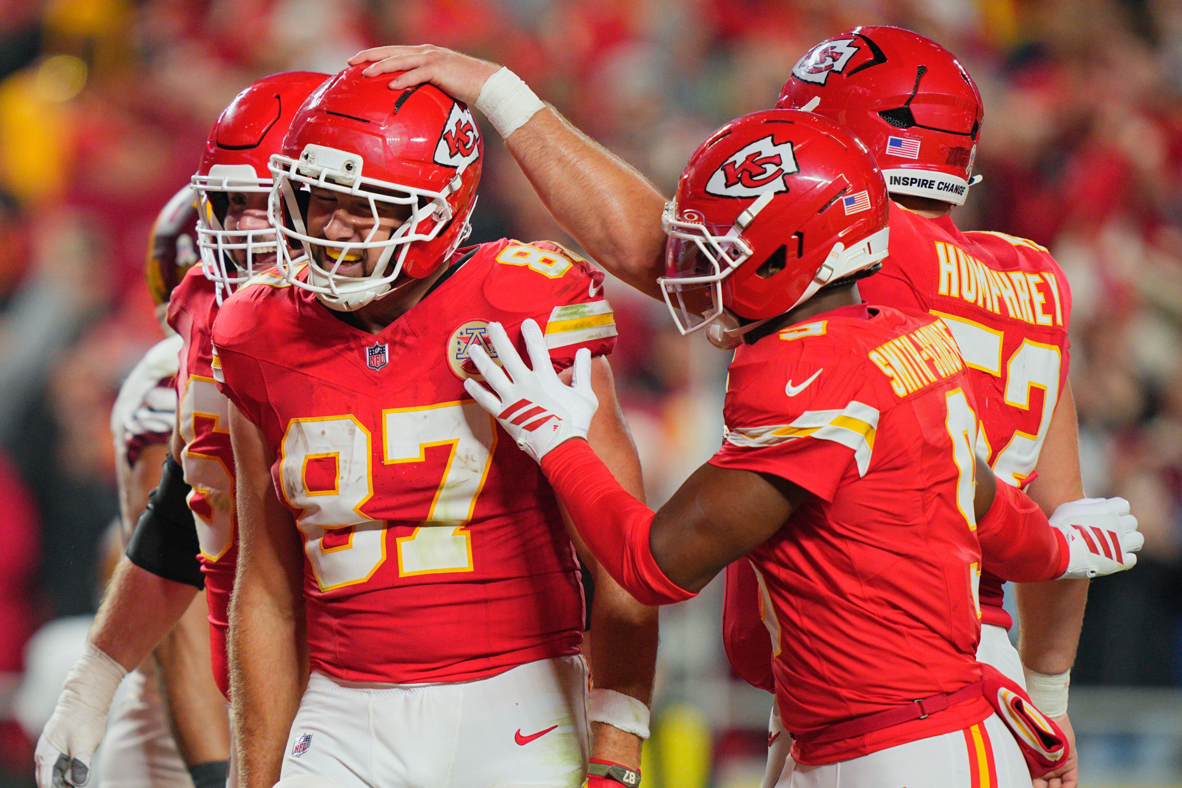 Chiefs Announce Major Travis Kelce News, Drawing 5-Word Reaction from ...