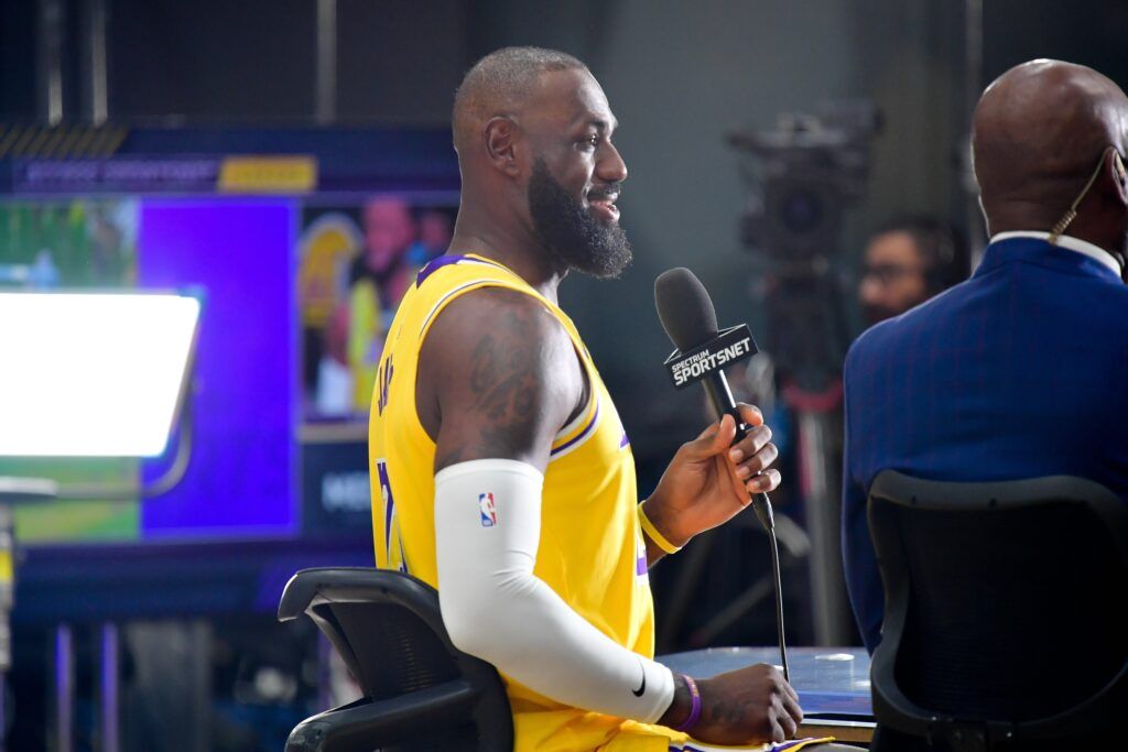 LeBron James Leaves Even Stephen Curry In the Dust On Highest-Paid ...