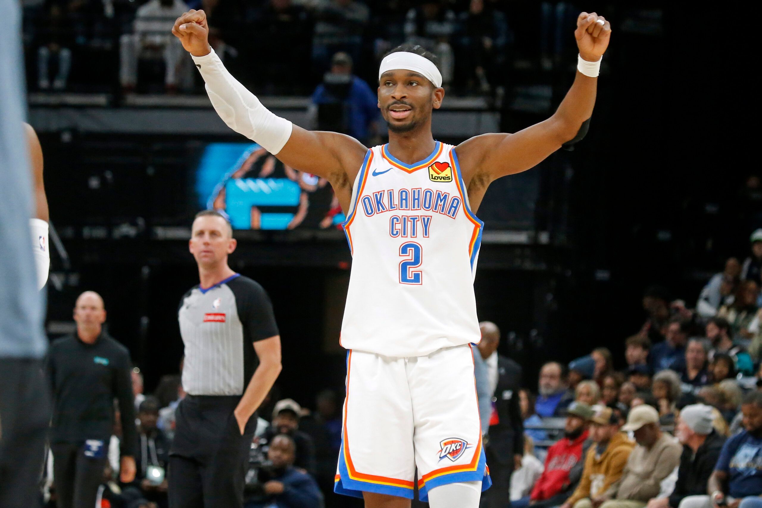 WATCH: Thunder Superstar Shai Gilgeous-Alexander Makes Young Fan’s ...