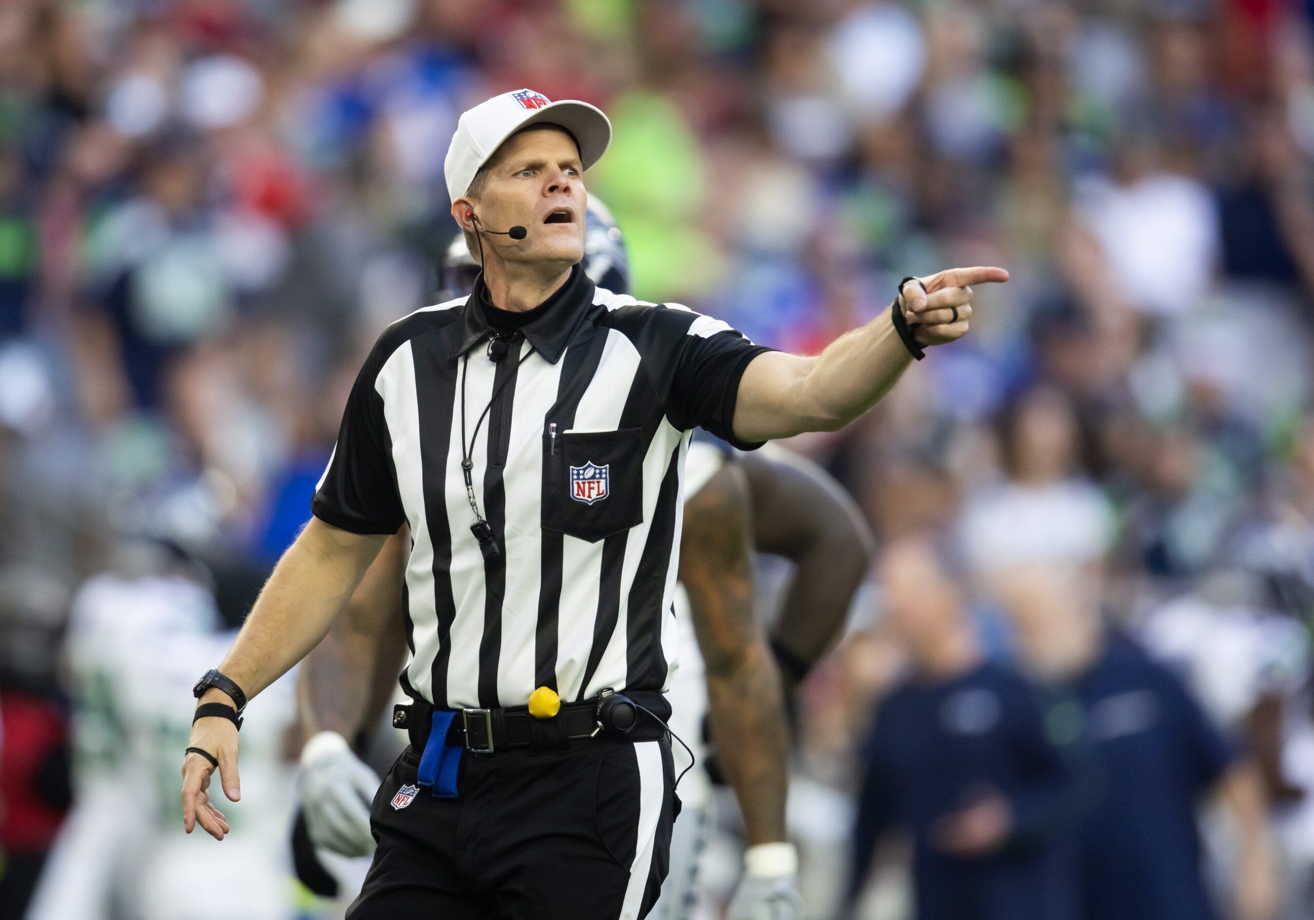 Controversy Erupts As NFL Fans and Analysts Slam Refs’ ‘Blatant’ Missed ...