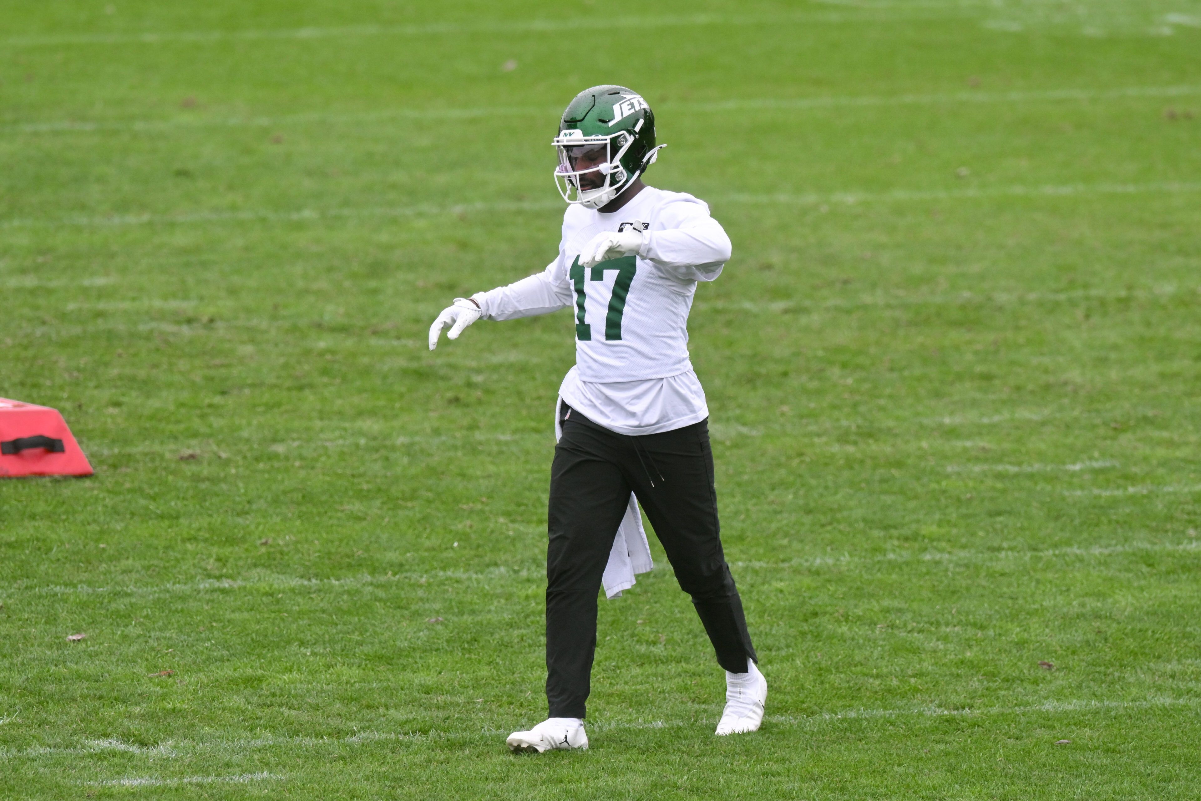 Prayers Pour In for Jets CB Kris Boyd After Shooting Leaves Him in ...