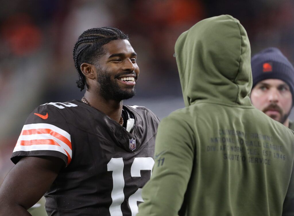 Ex-NFL LB Sends Bold Warning to Browns HC Kevin Stefanski Before Shedeur Sanders’ First NFL Start
