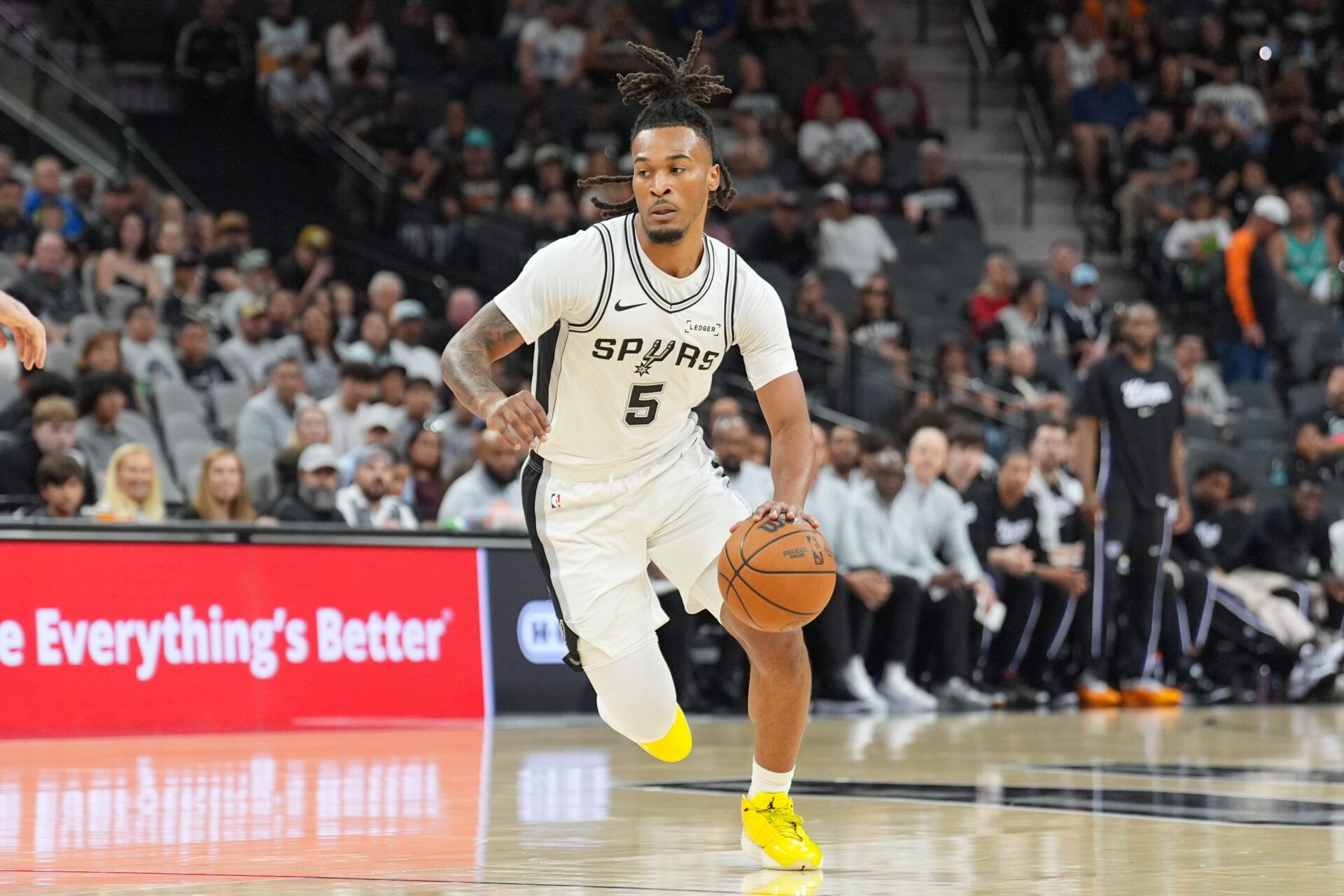 What Happened to Stephon Castle? Latest Update On Spurs Star’s Hip Injury