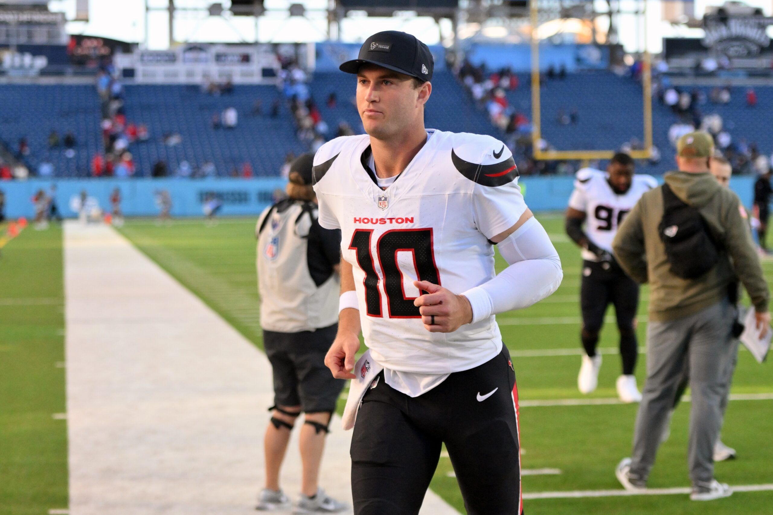 Davis Mills Fantasy Hub: Week 13 Injury Update, Start 'Em/Sit 'Em ...