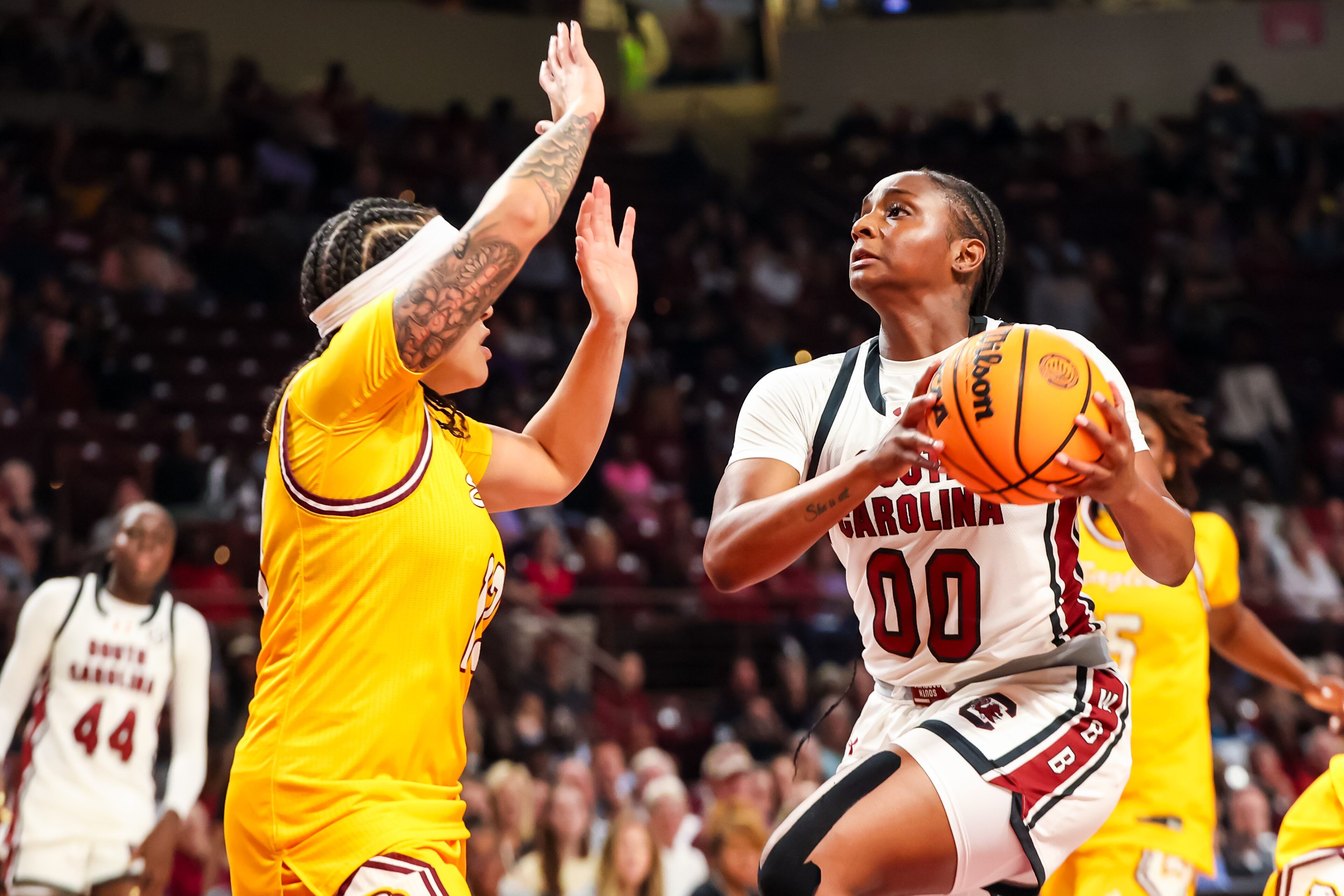 Dawn Staley Presses Ta’Niya Latson Not To Let ‘Psychological’ Hurdles ...