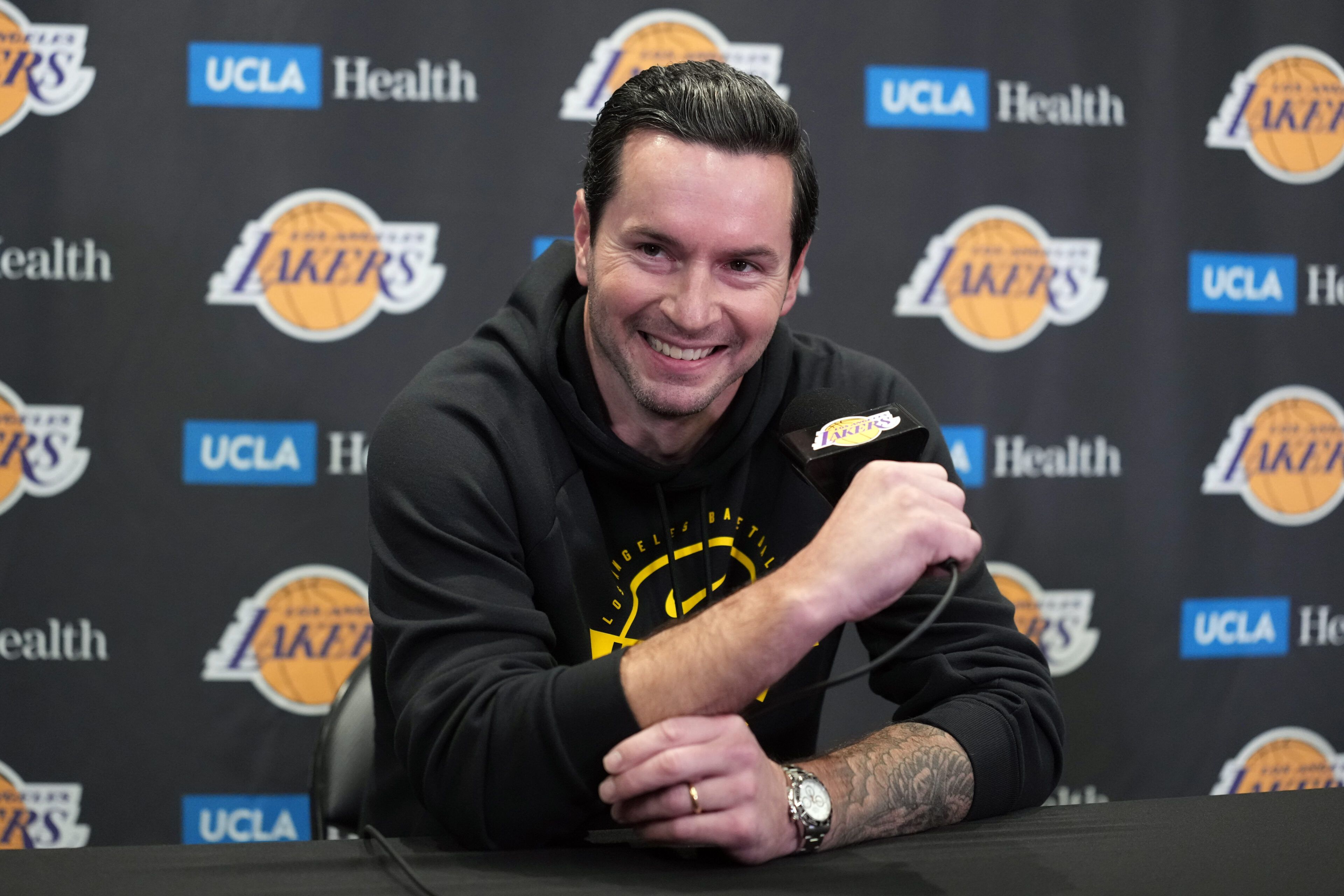 Lakers HC JJ Redick Revisits Old Rivalry With Chris Paul After NBA Icon ...