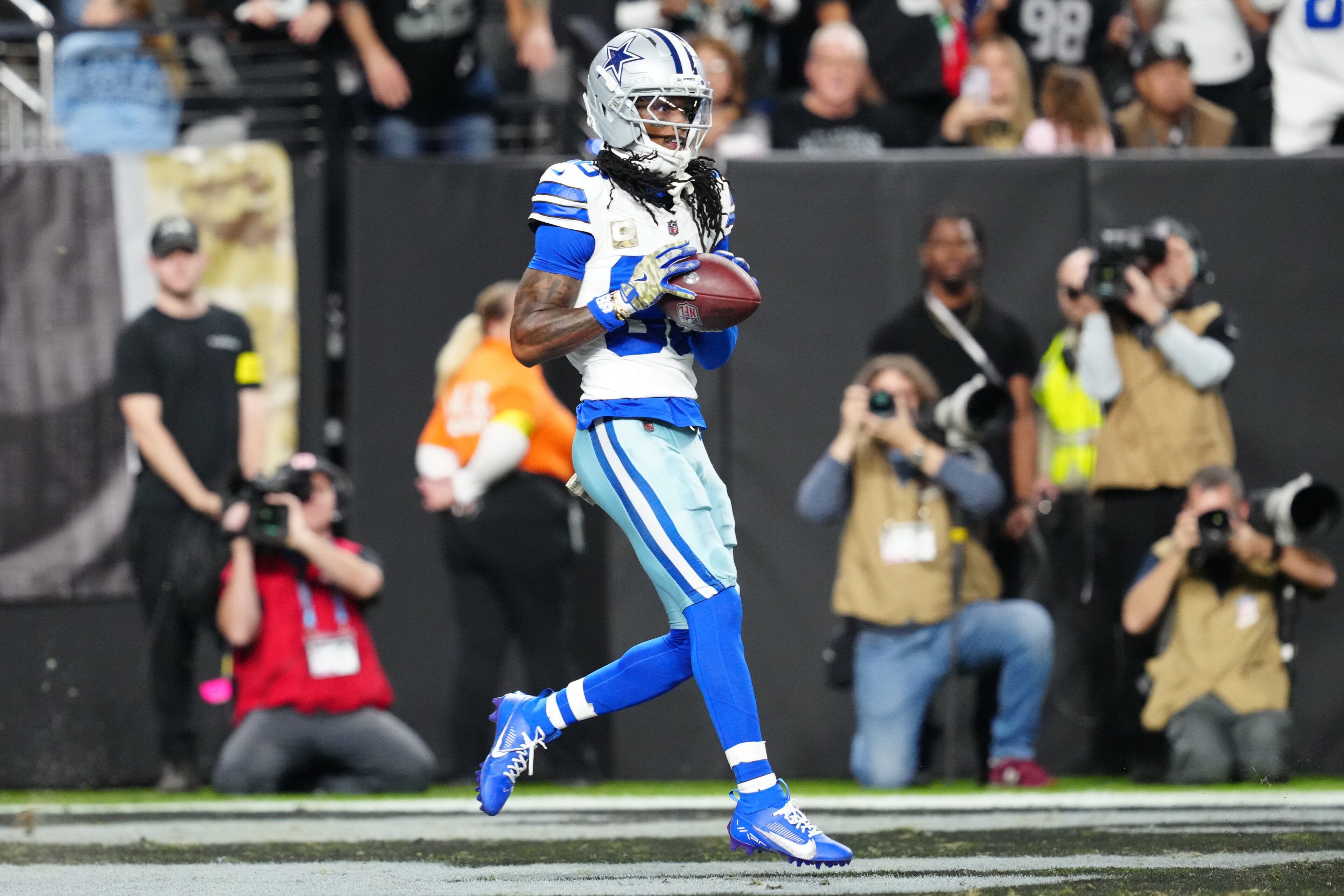 Is CeeDee Lamb Injured? A Look at Whether the Cowboys Star Is Hurt Amid ...