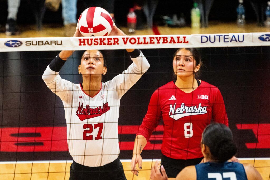 Nebraska Volleyball’s Harper Murray and Andi Jackson React to Allie ...