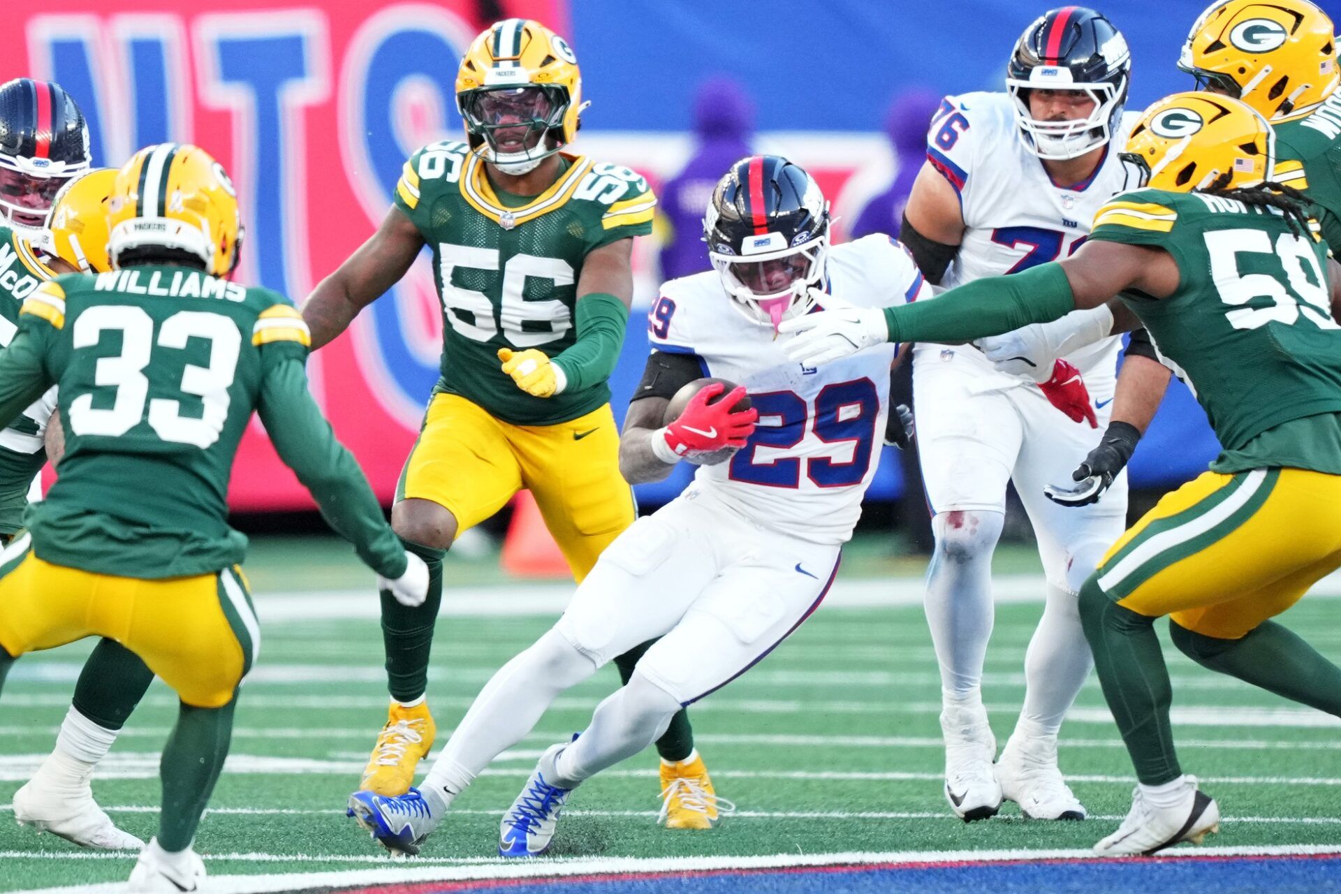 Should You Start Giants RBs Tyrone Tracy Jr. or Devin Singletary in ...