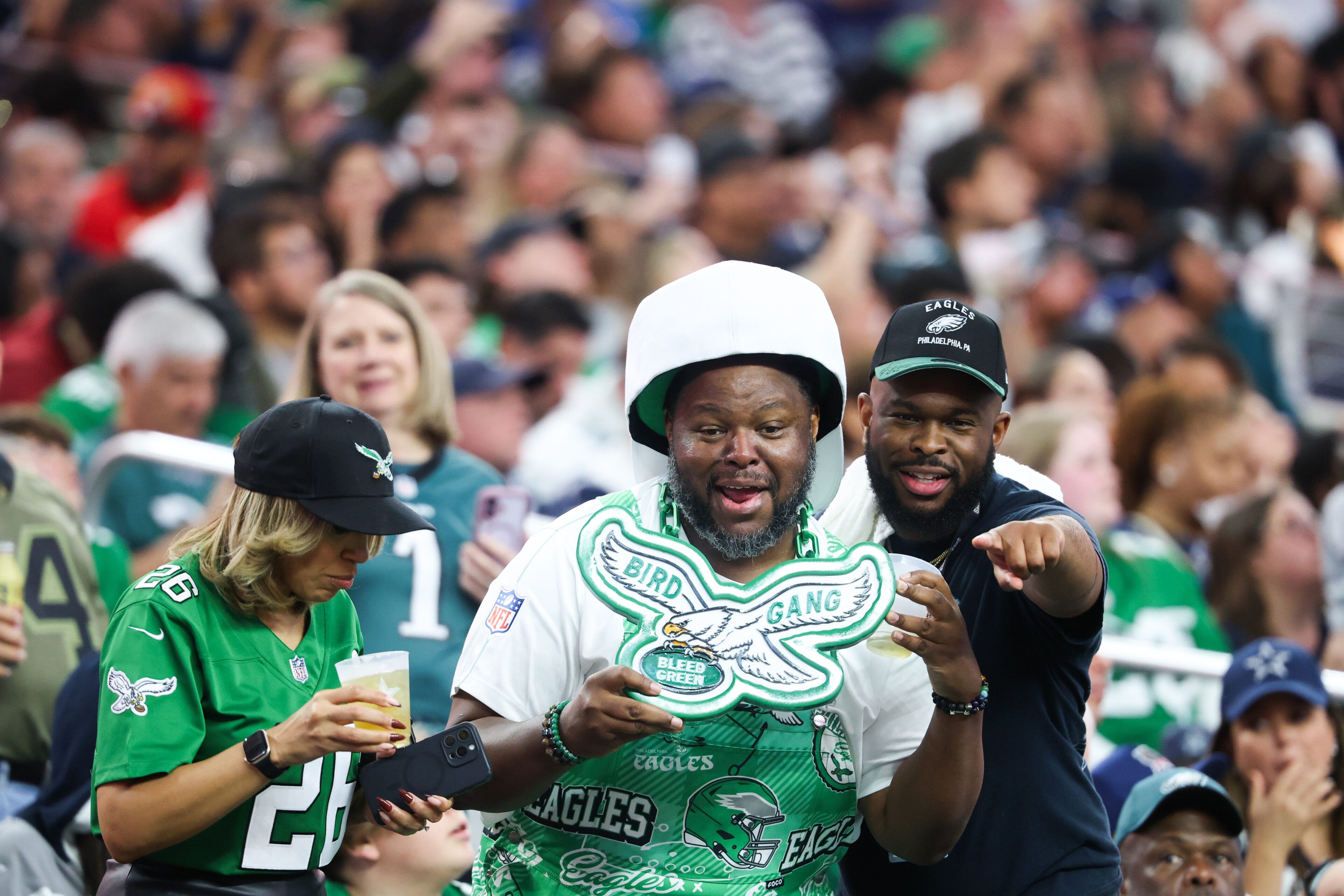 Did Eagles Fans Throw Snowballs at Santa? A Look at the Legendary ...
