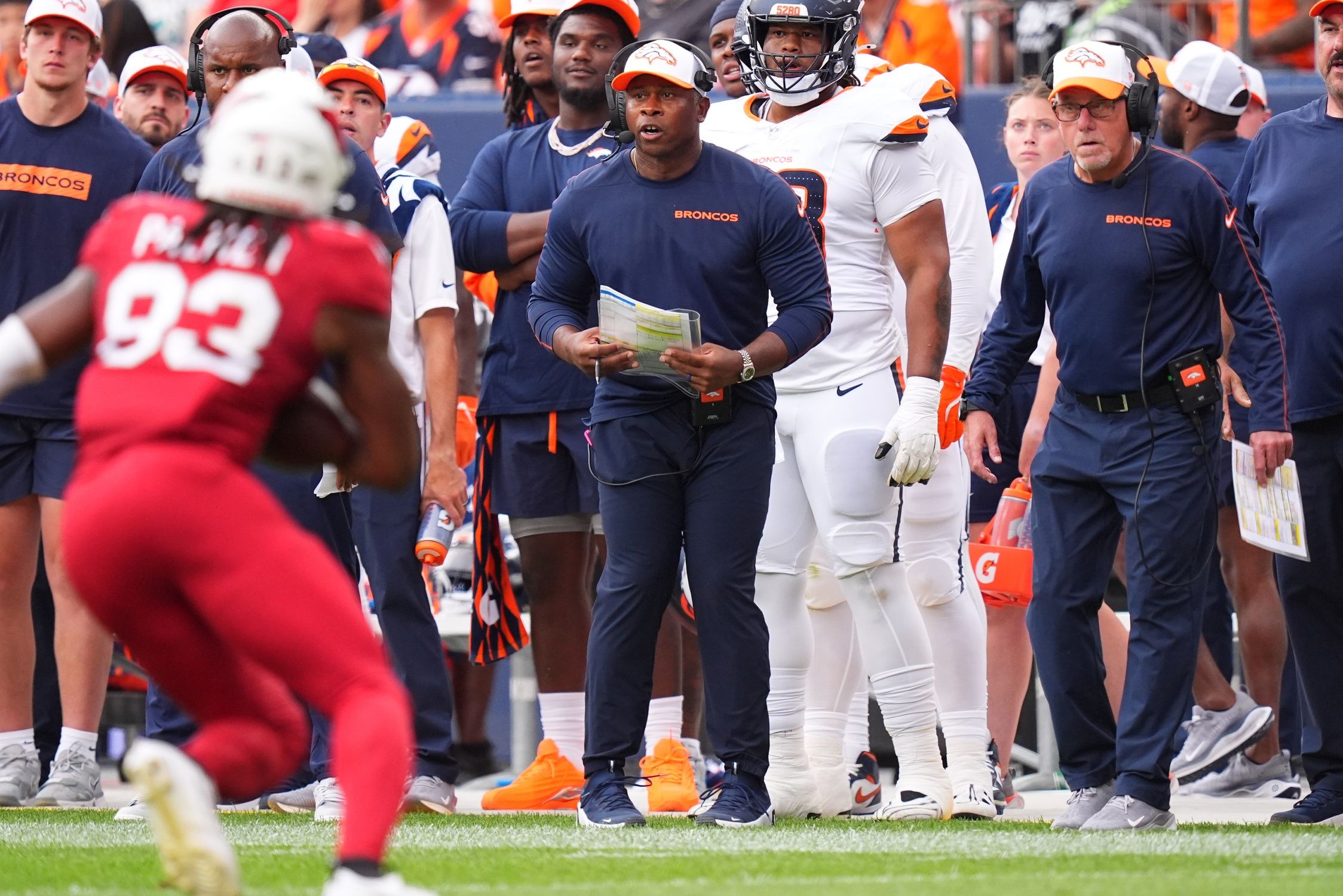 Broncos DC Vance Joseph Says 'It Won’t Be an Easy Out' Playing Commanders
