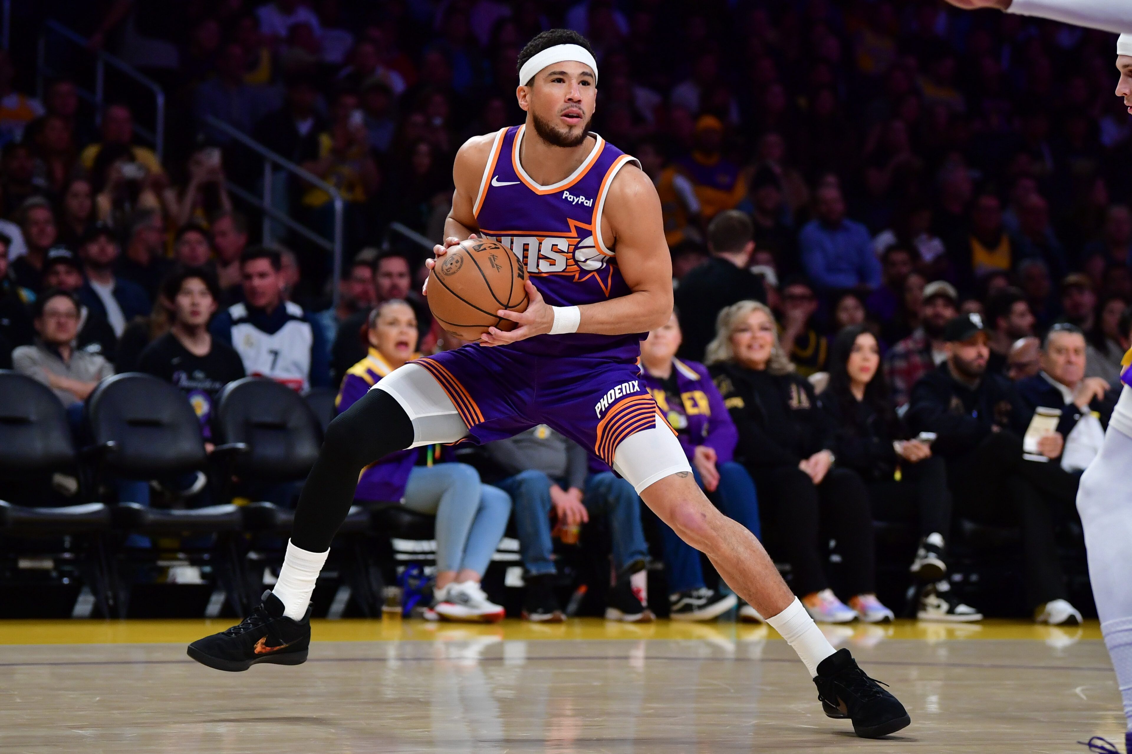 Suns’ Injury Report: Latest Update on Devin Booker, Jalen Green ...