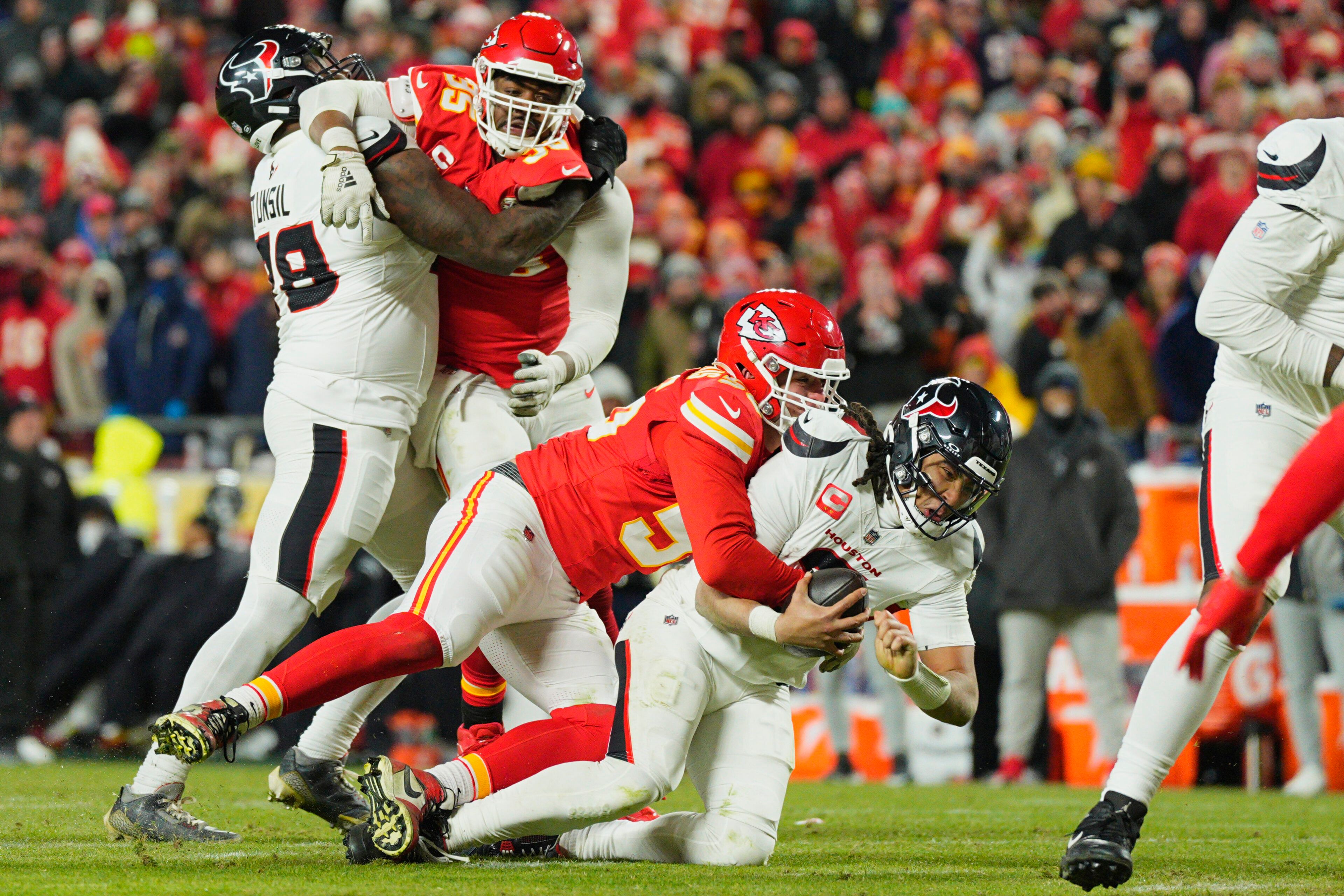 What Is the Halftime Show at the Chiefs-Texans Game? Get to Know the ...