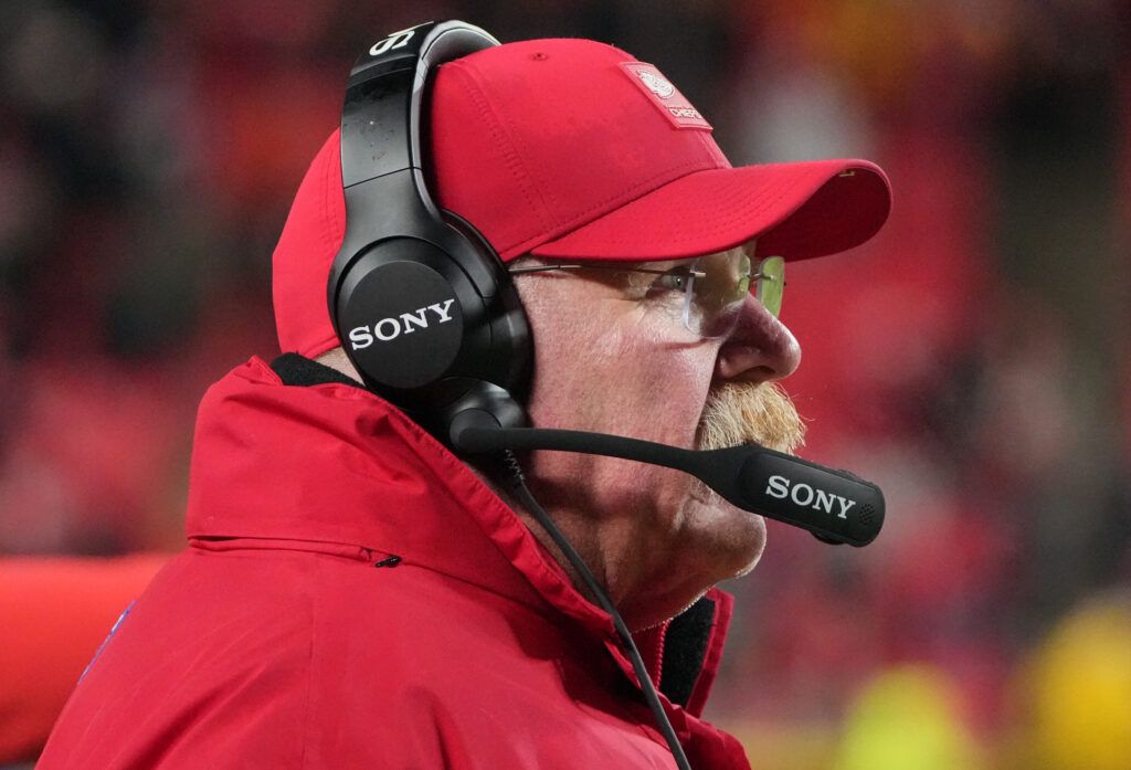 ‘Worst Decision of the Entire Season’ — NFL World Reacts to Chiefs HC ...