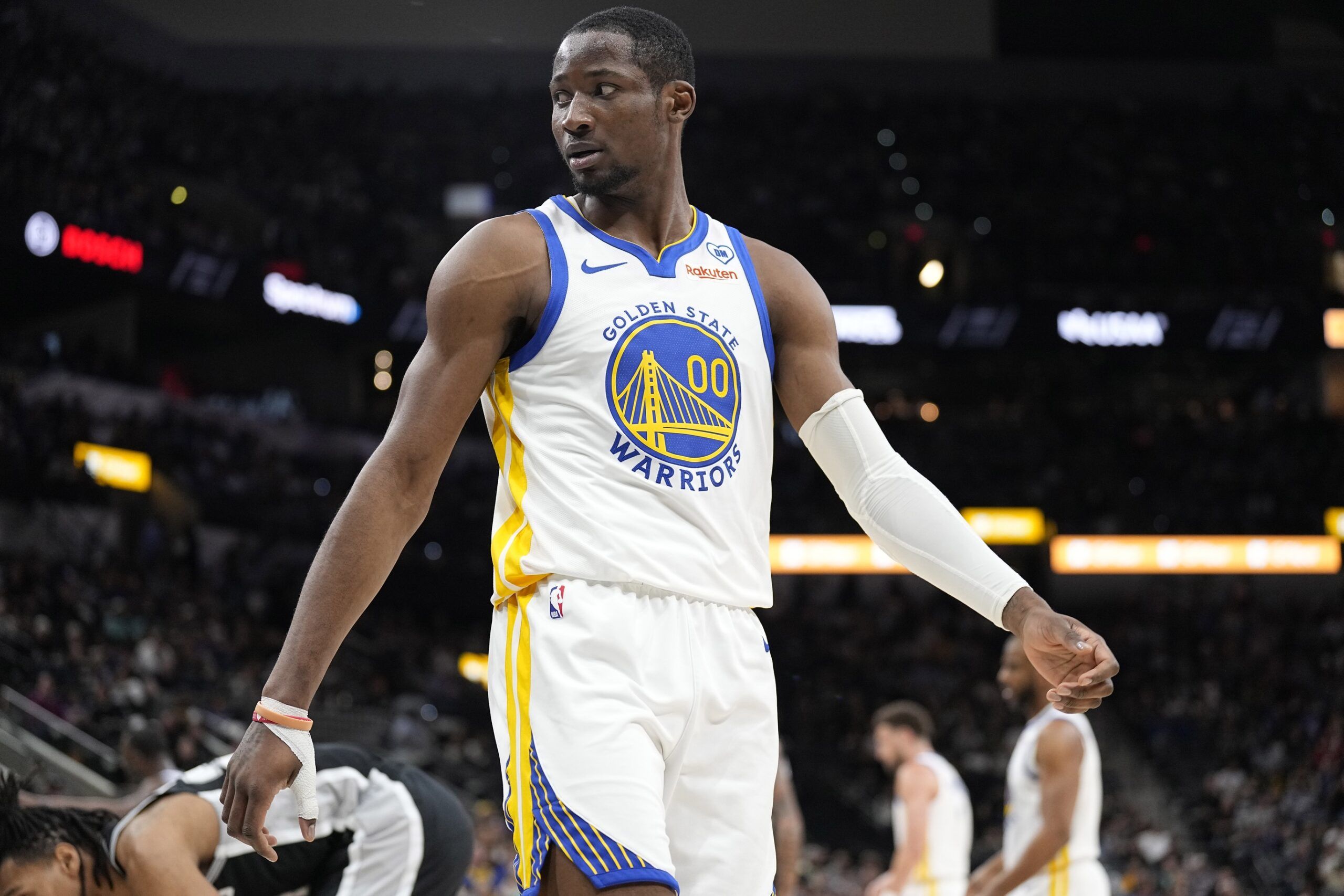 Warriors Forward Jonathan Kuminga Turns Heads With Unexpected Reaction ...