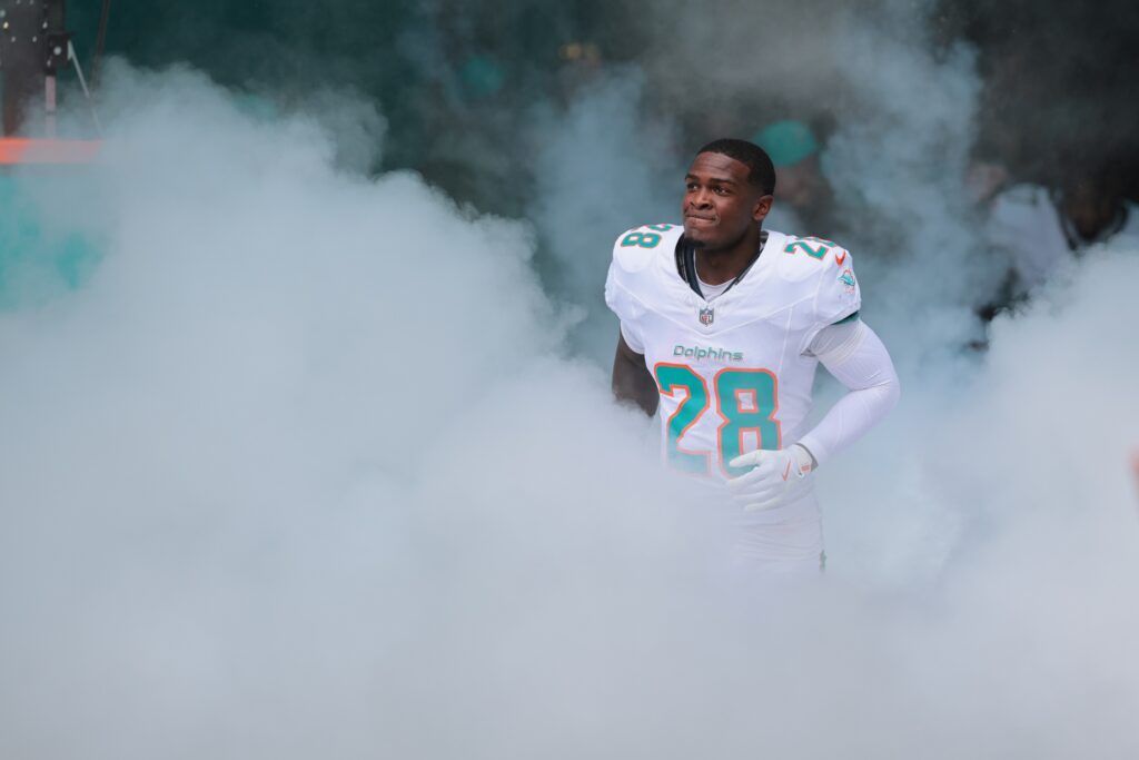 De’Von Achane Injury Update: What’s the Latest on the Dolphins Star ...