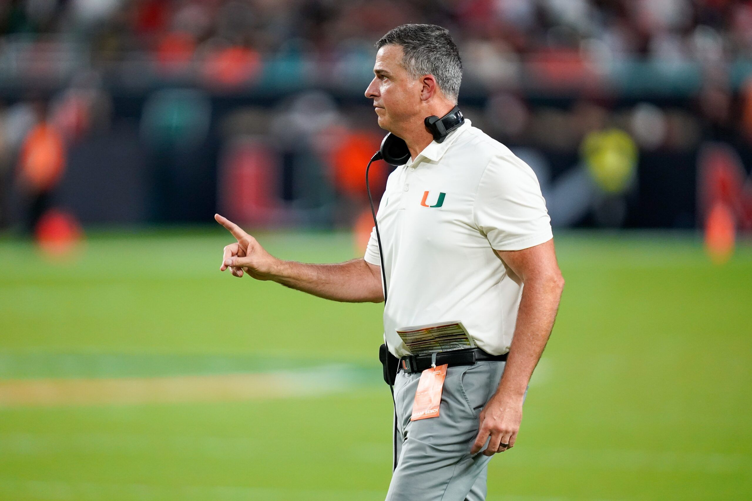 Mario Cristobal Faces Stark Warning on Carson Beck Before Texas A&M Clash