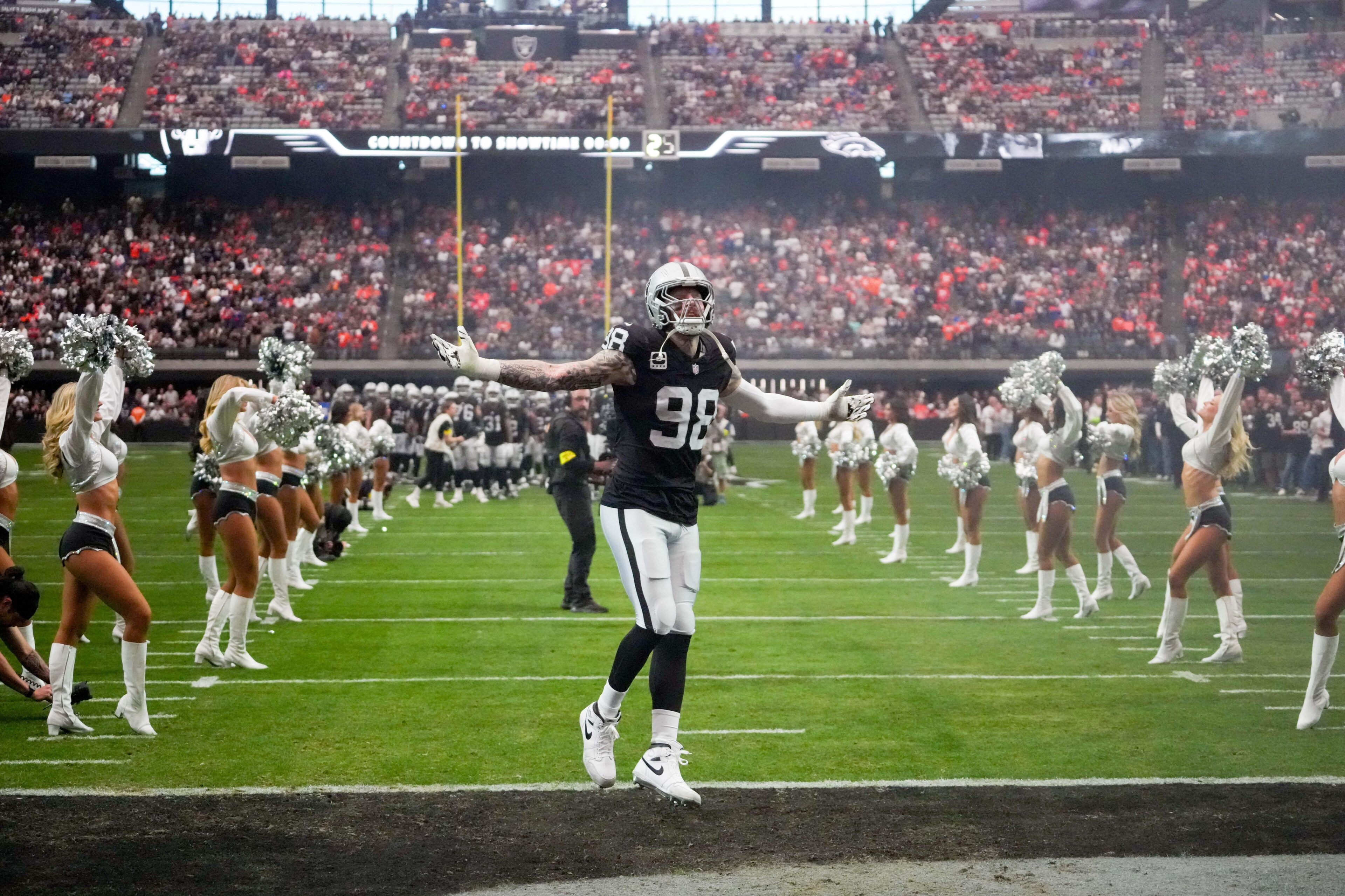 Maxx Crosby’s Wife Rachel Celebrates After Raiders Star Gets Honored ...