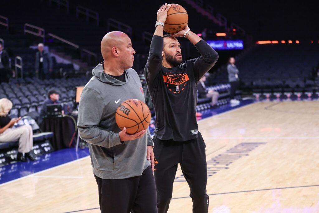 Jalen Brunson Savagely Roasts His Father Rick Brunson While Revisiting ...