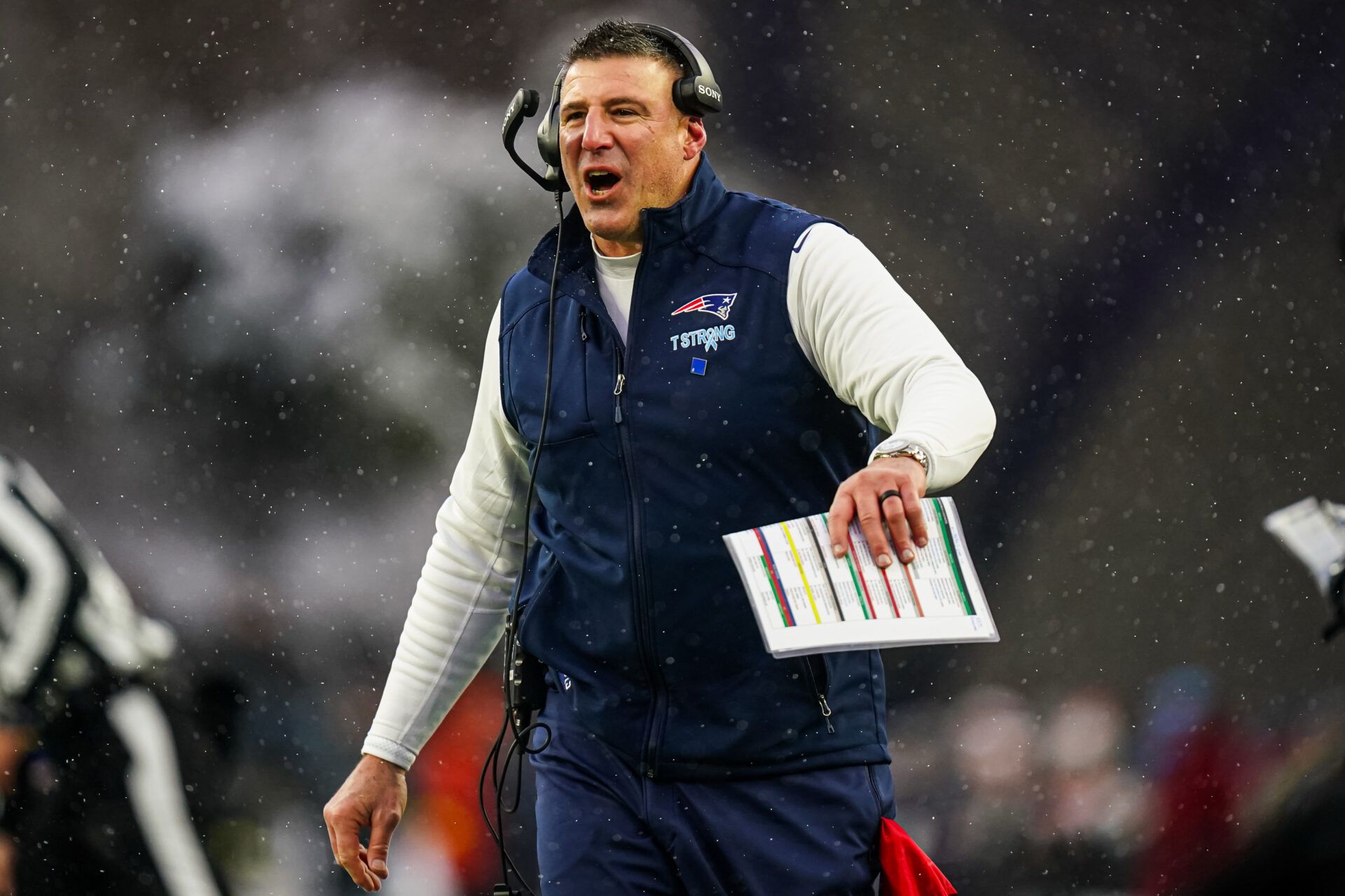 New England Patriots Coach Mike Vrabel Rips NFL Officiating After Loss ...