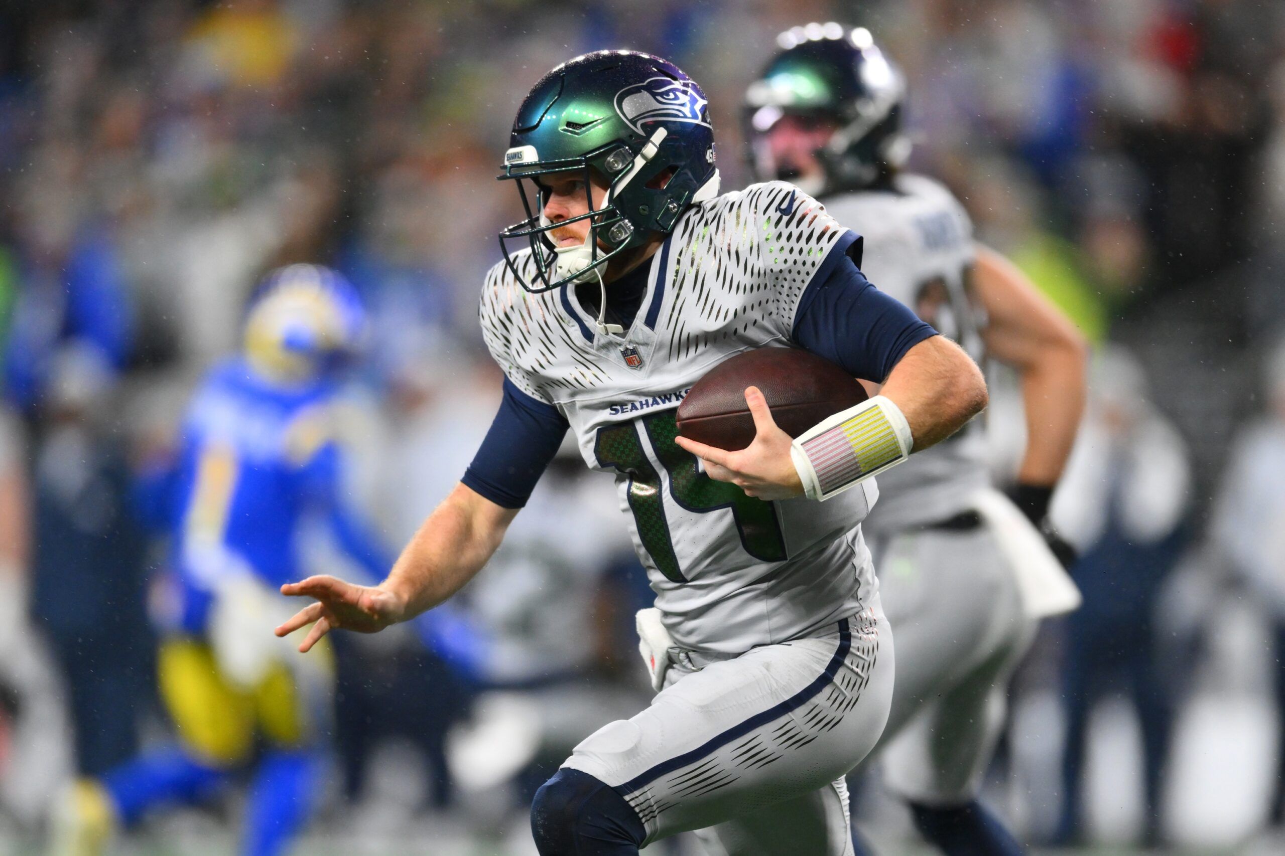 Seattle Seahawks Start-Sit: Week 17 Fantasy Advice for Sam Darnold ...