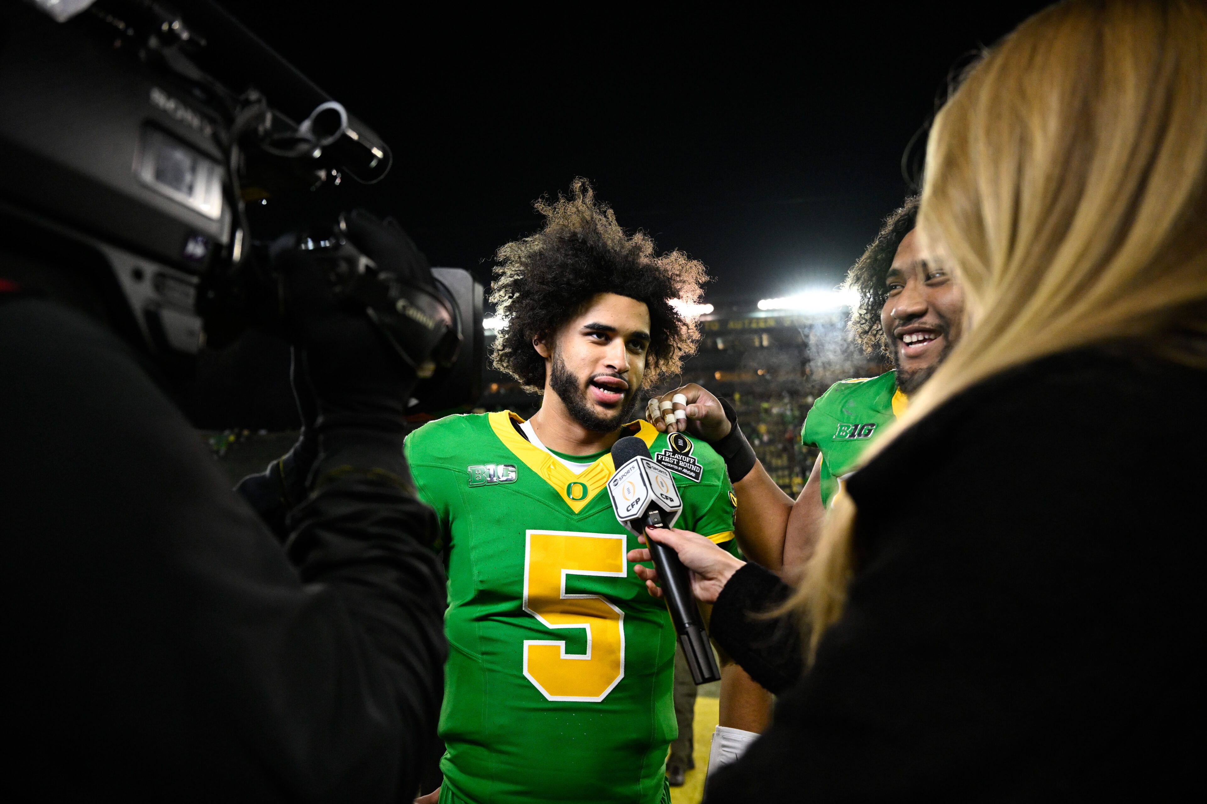Dante Moore Return Rumors Increase as Oregon QB Austin Novosad Hits the ...
