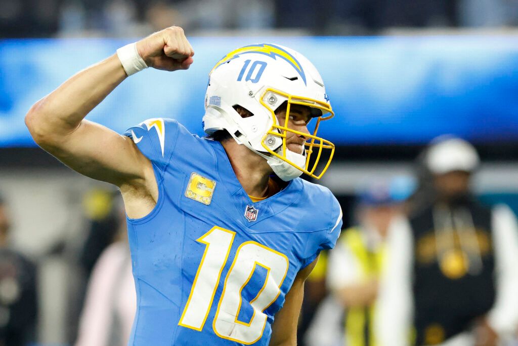 Fantasy Football Week 18 Report: Chargers and Packers Among Teams ...