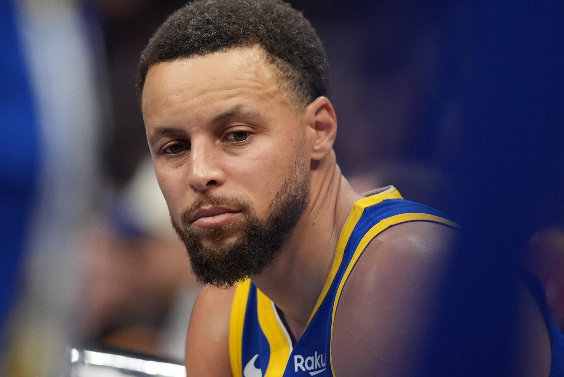 NBA World Reacts To Steph Curry's Performance In Warriors-Hornets Game