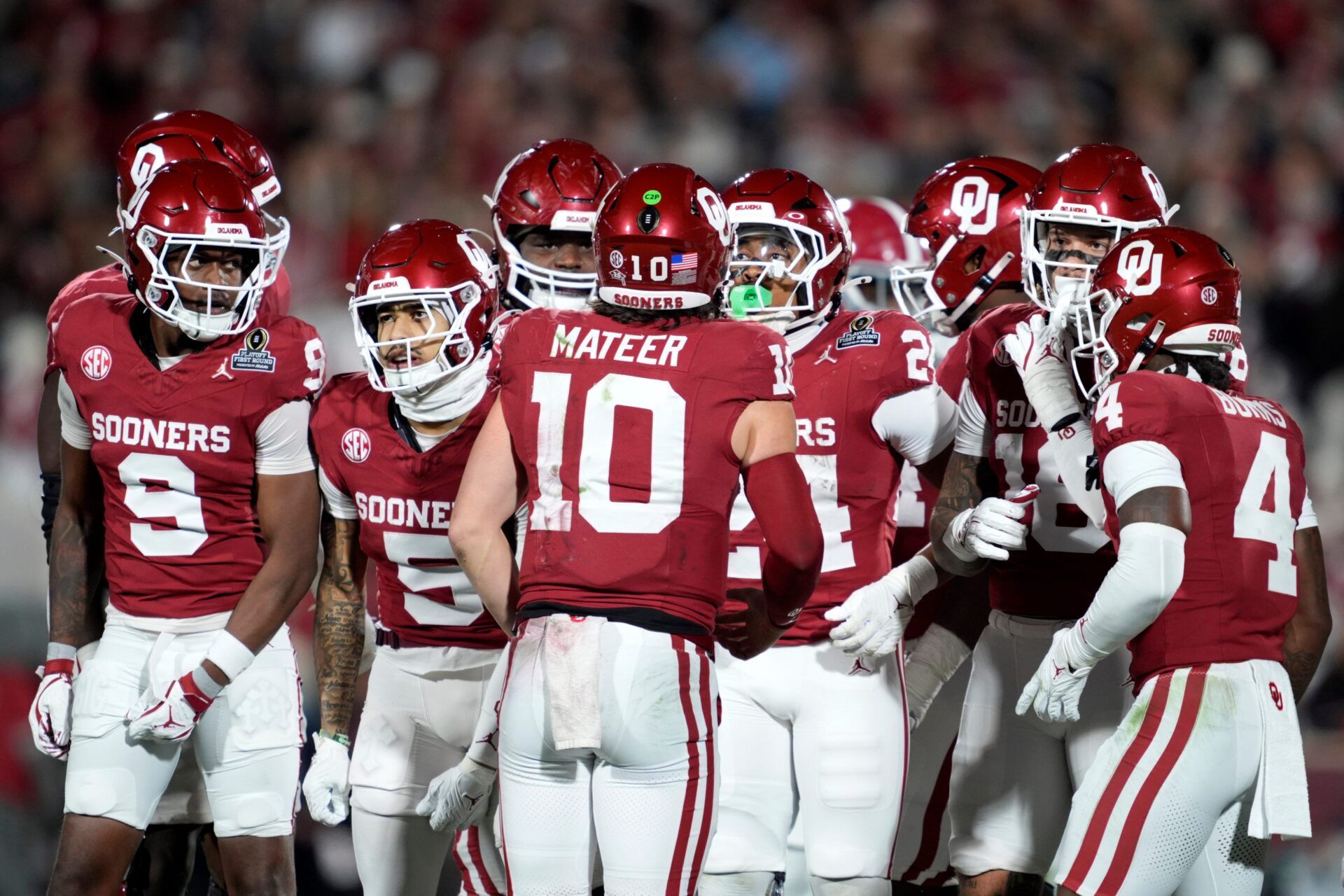 Michael Hawkins Jr.’s Transfer Portal Decision Casts New Clarity on John Mateer’s Future