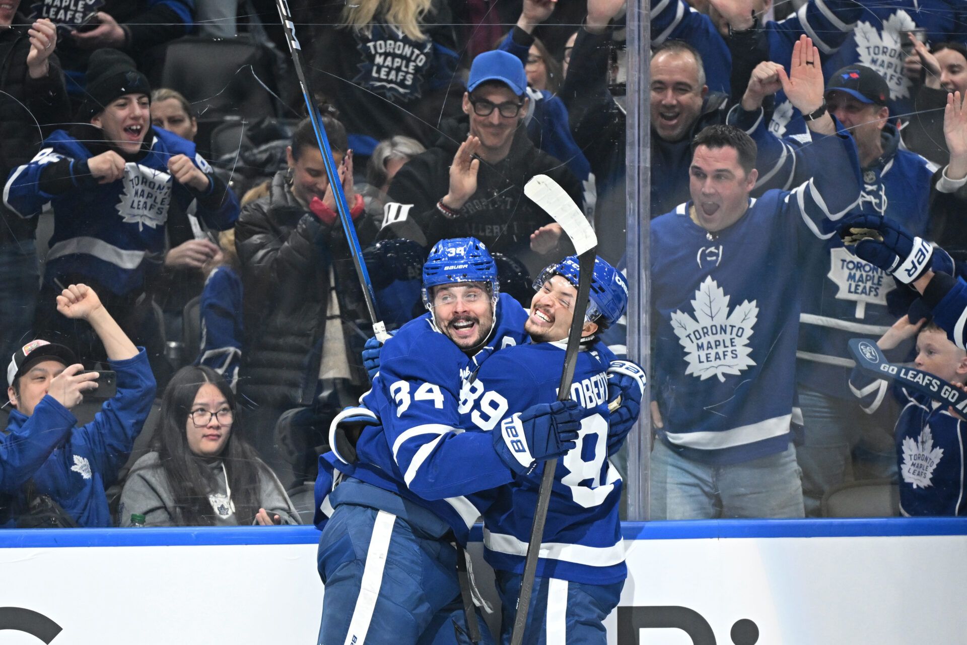 Auston Matthews Makes Maple Leafs History One Way or Another in Toronto ...