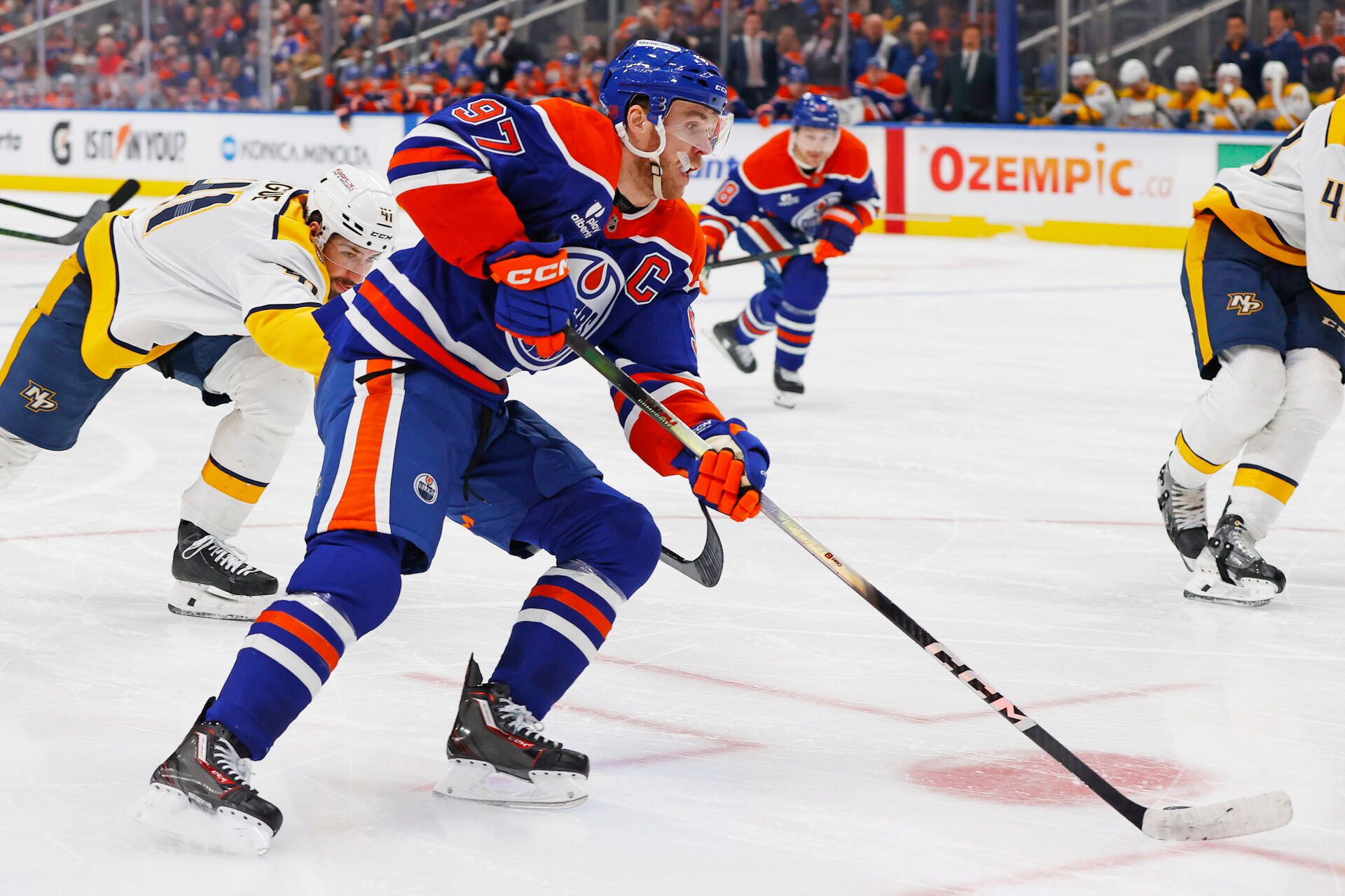 Connor McDavid’s Wife Reacts As Oilers Superstar Leapfrogs Mark Messier ...