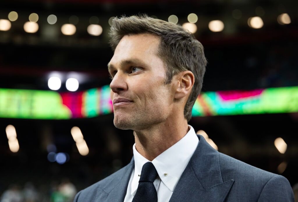NFL World Has Mixed Feelings on Tom Brady’s Commentary During 49ers ...
