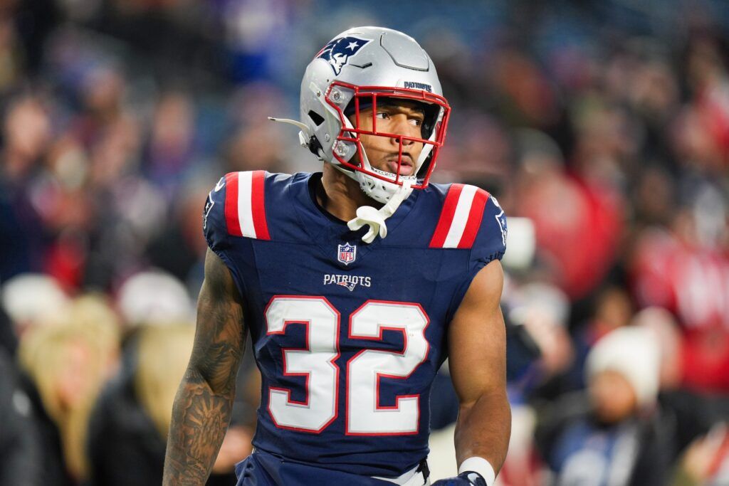 Is TreVeyon Henderson Playing? A Look at the Patriots RB’s Injury ...