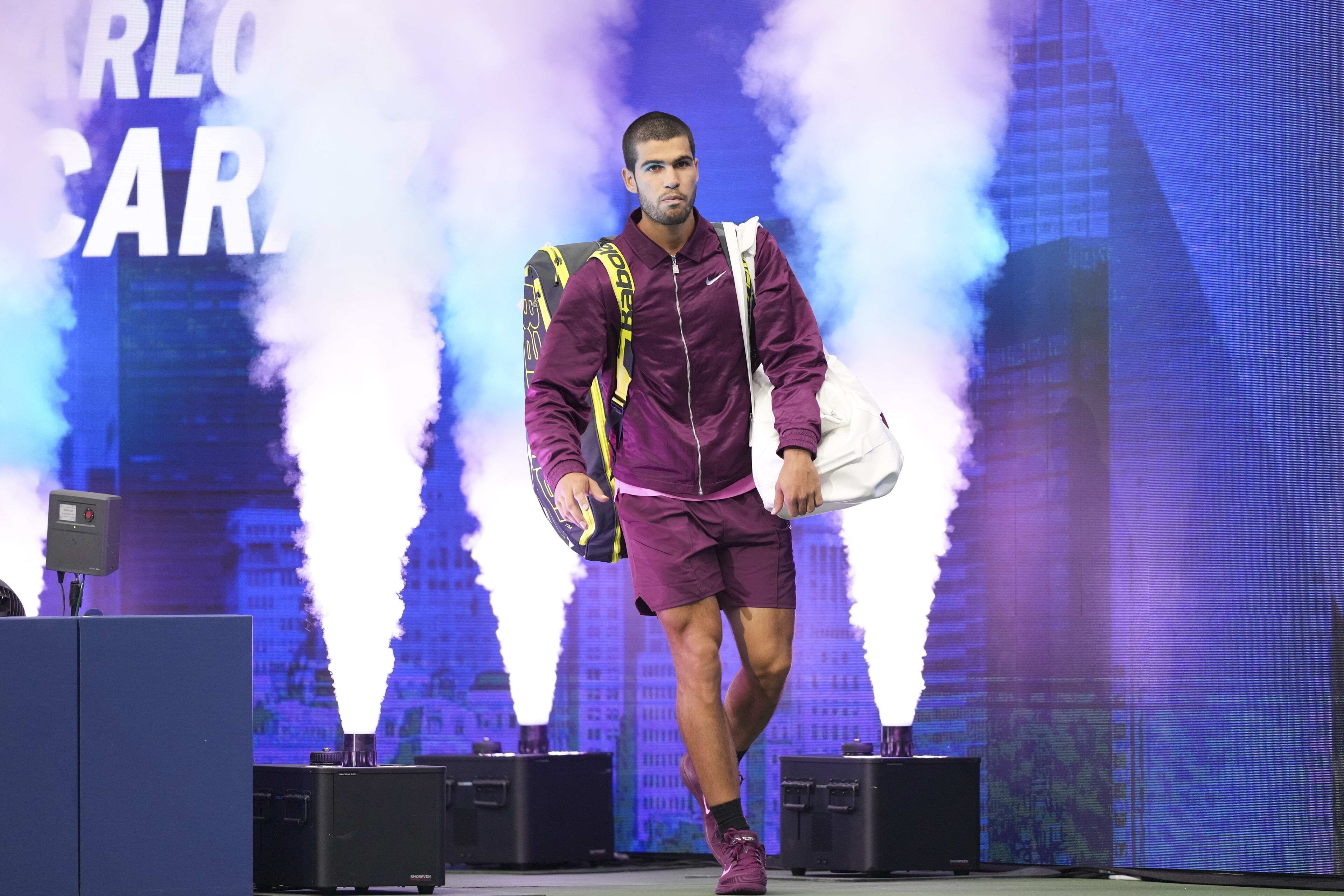 Carlos Alcaraz Pays Tribute to LeBron James With Style Statement During ...