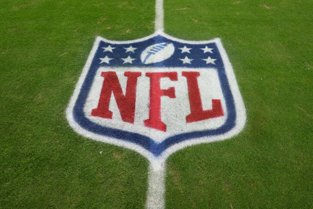 2-Time Pro Bowl WR Announces Retirement From NFL