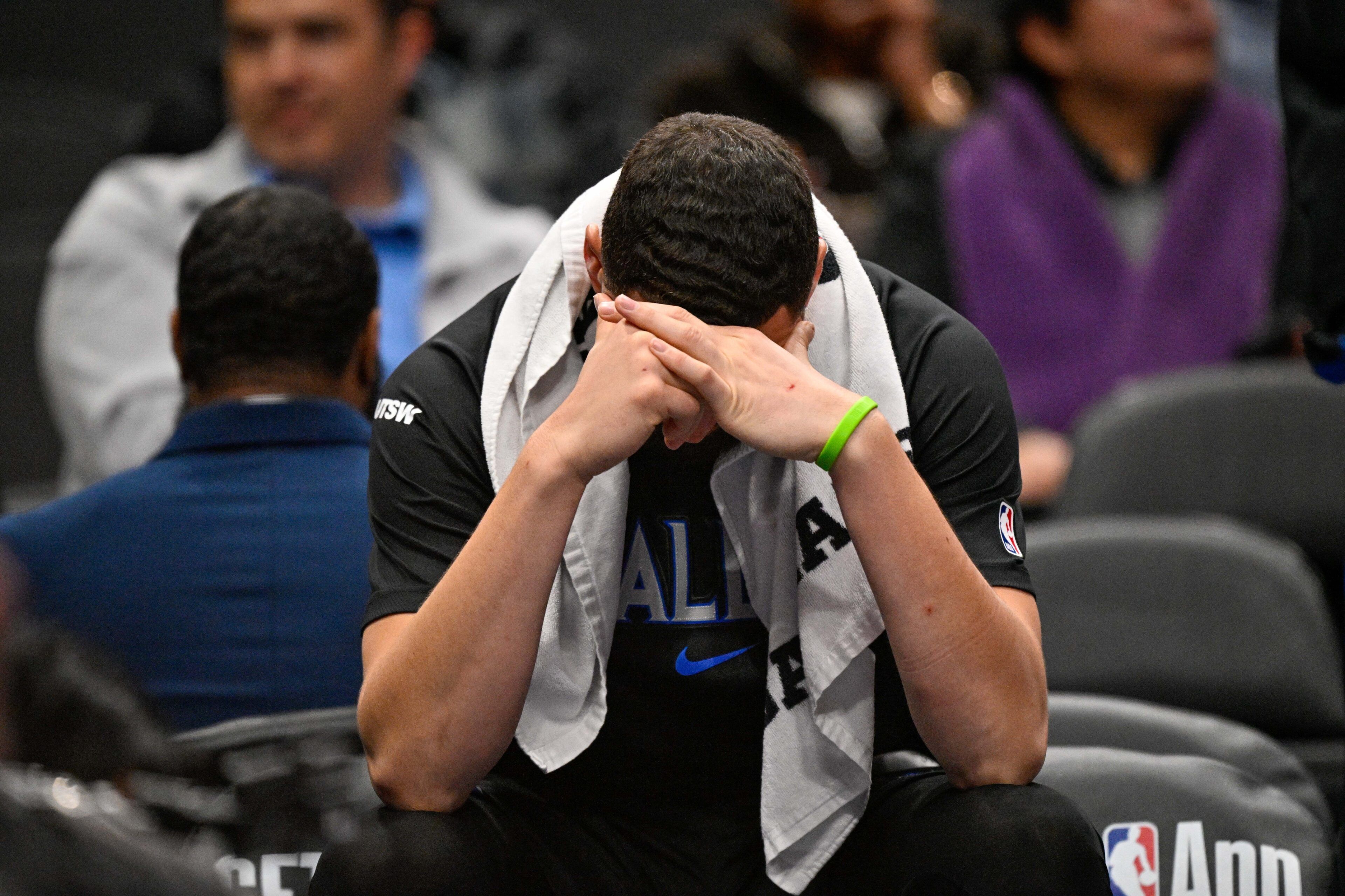 NBA Star Klay Thompson Made History In Jazz-Mavs Game On Thursday Night