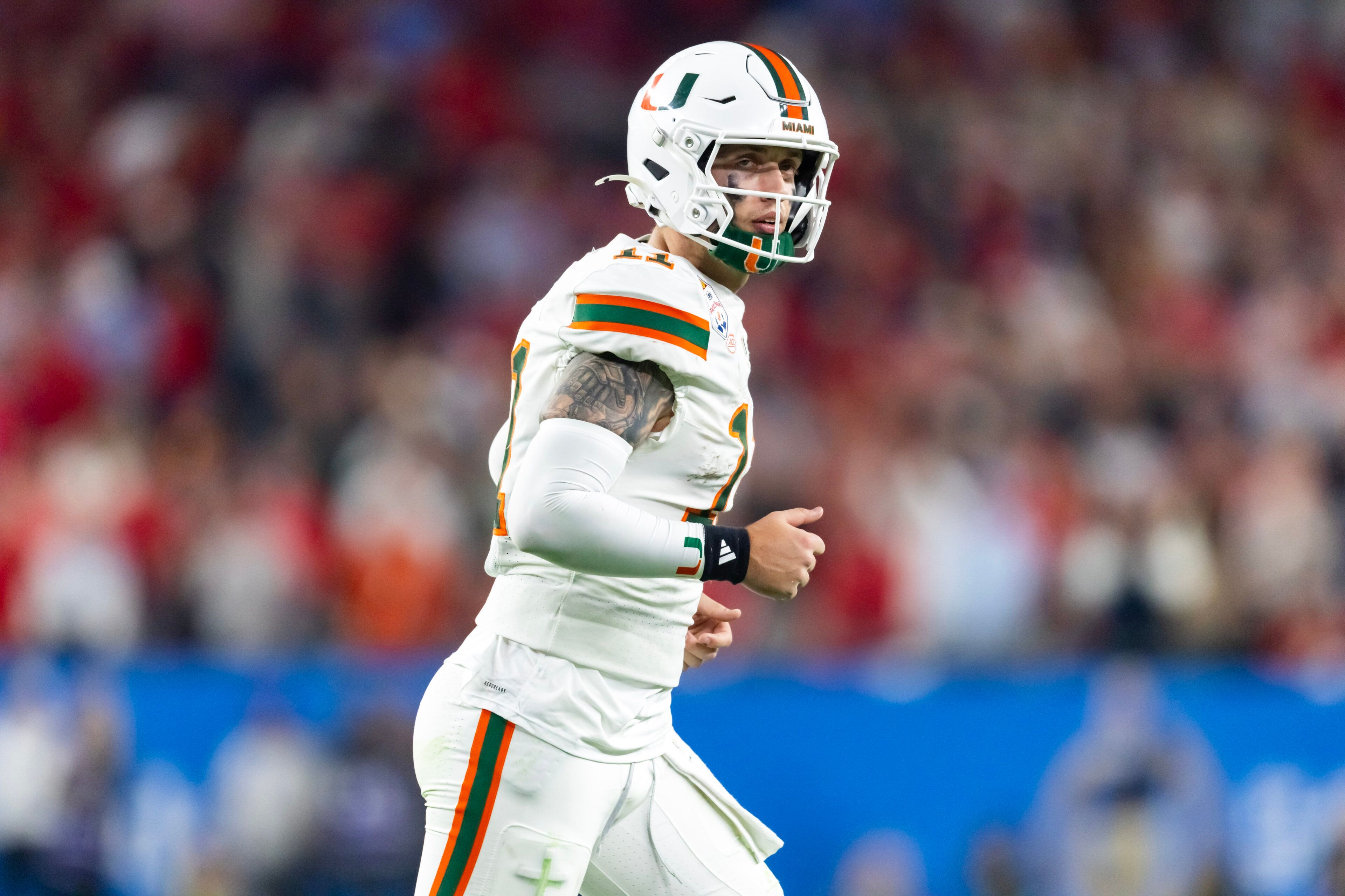 Who Is Carson Beck's Father, Chris? A Look Into His Navy Career and ...