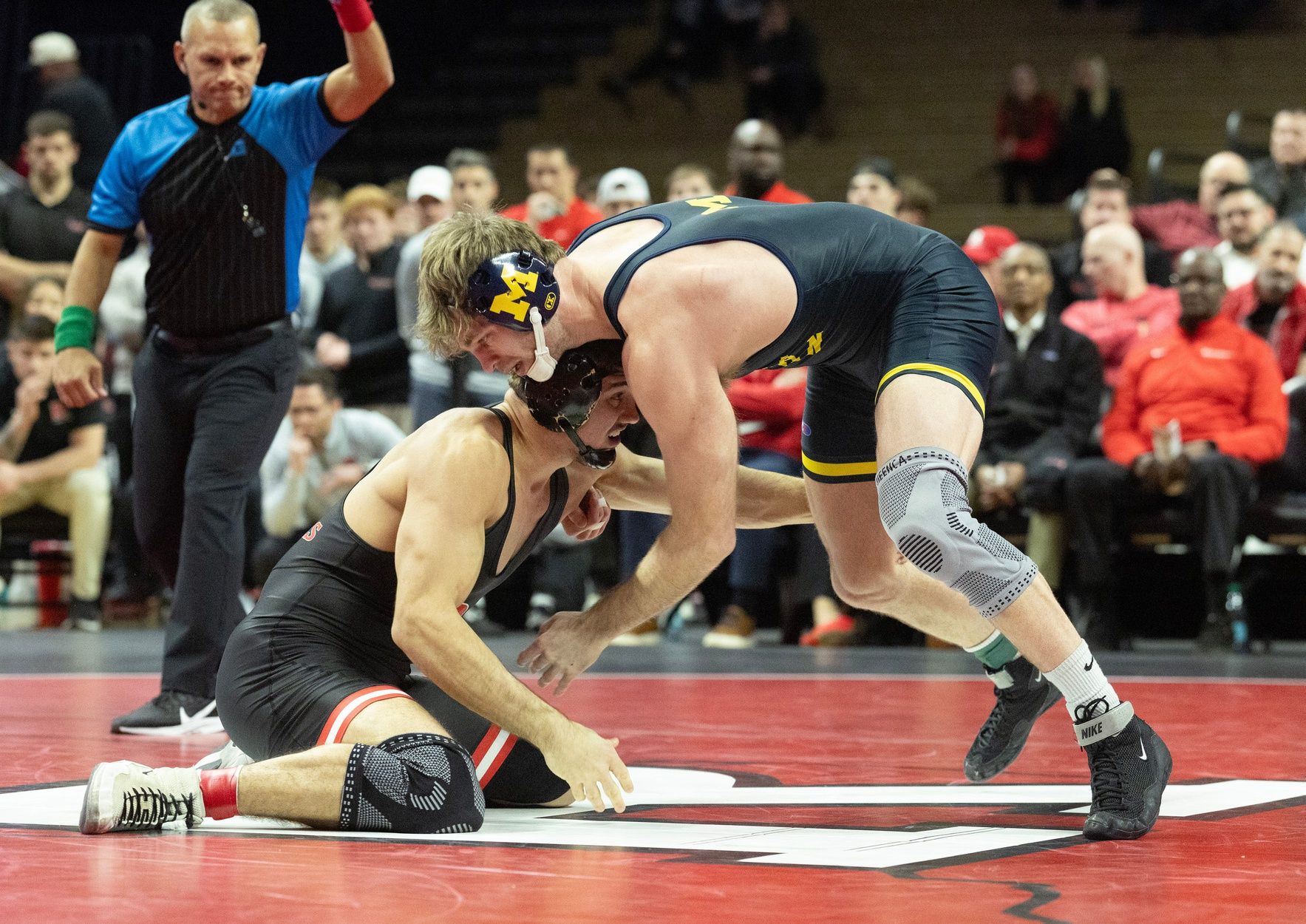 Michigan Wrestling vs No 11 Illinois Final Results: Hayden Walters ...