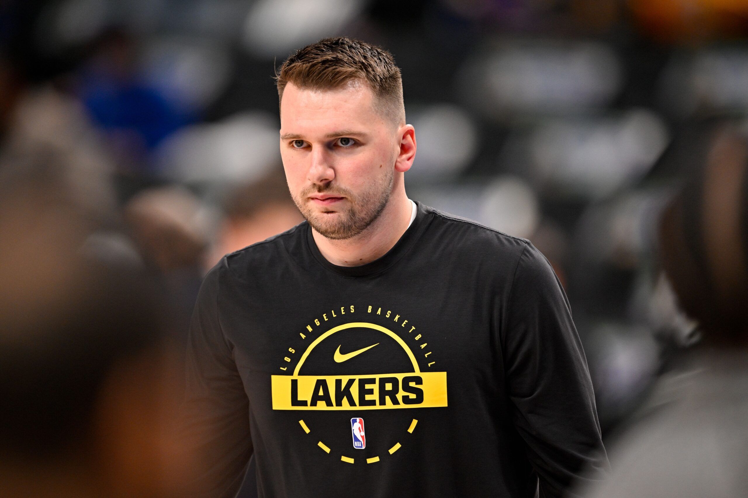 Lakers’ Luka Dončić Refuses to Swap Jerseys With Former Mavericks ...