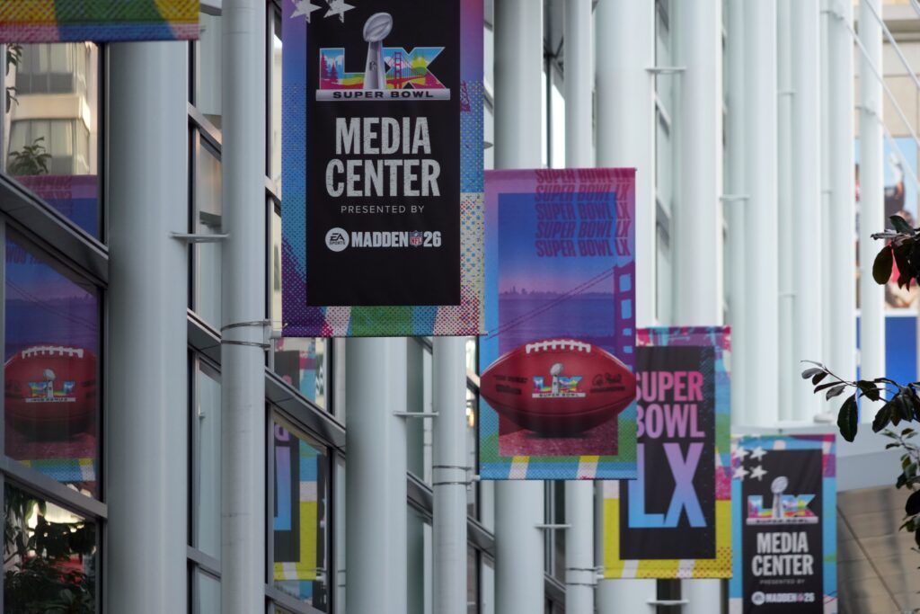 How Many People Watch the Super Bowl? Details on the Last Five Years ...