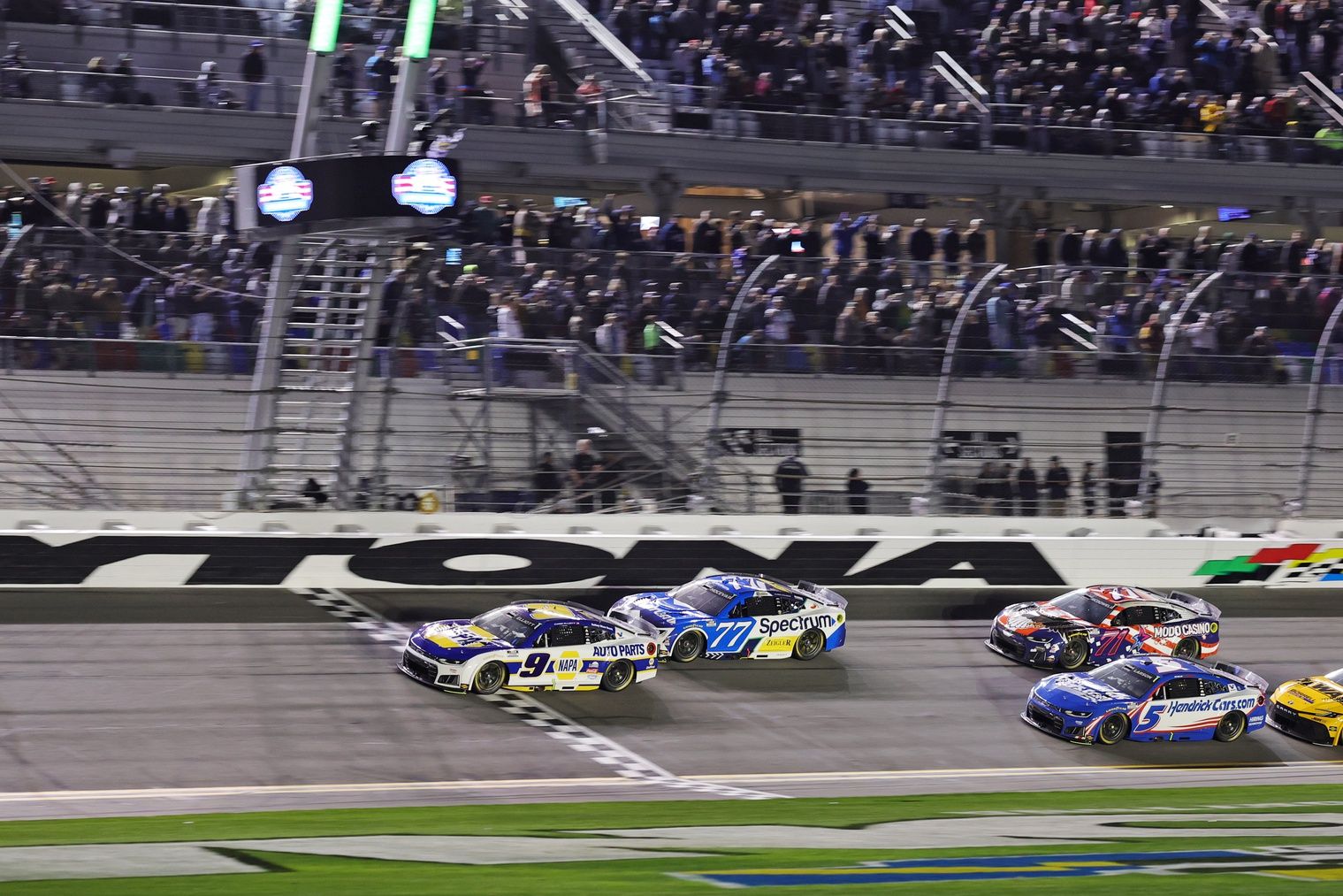 NASCAR Duels Shake Up Daytona 500 Field As Underdog Teams Outsmart the ...