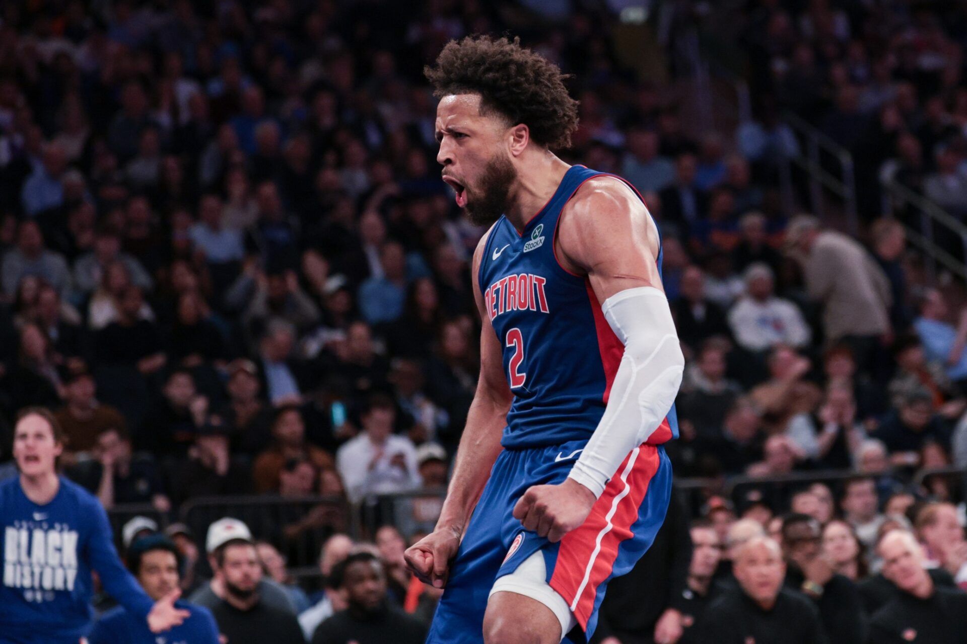 NBA World Reacts to Cade Cunningham's 42-Point 'Masterclass' vs. Knicks ...